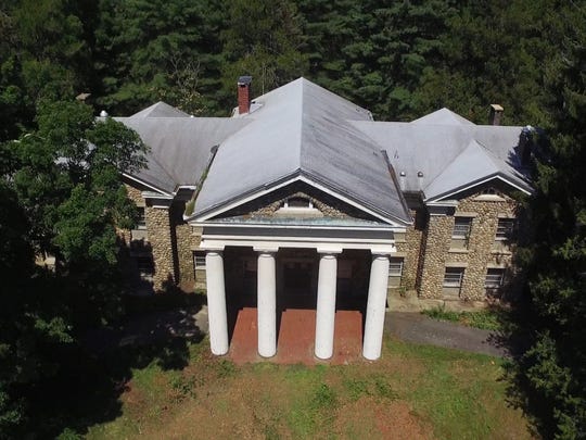 Historic Ringling Manor estate in Jefferson, NJ on market for $800,000