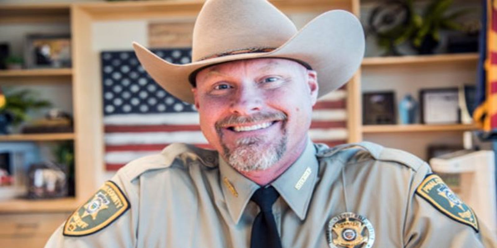 Sheriff from 'Live PD' raffling cowboy hat for Greene County deputy