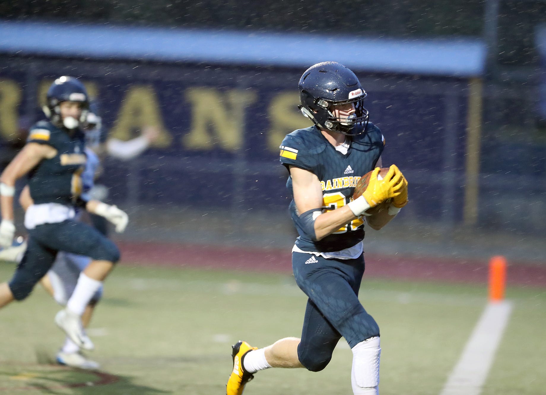 Week 6 football player of the week: Bainbridge's Max McLeod