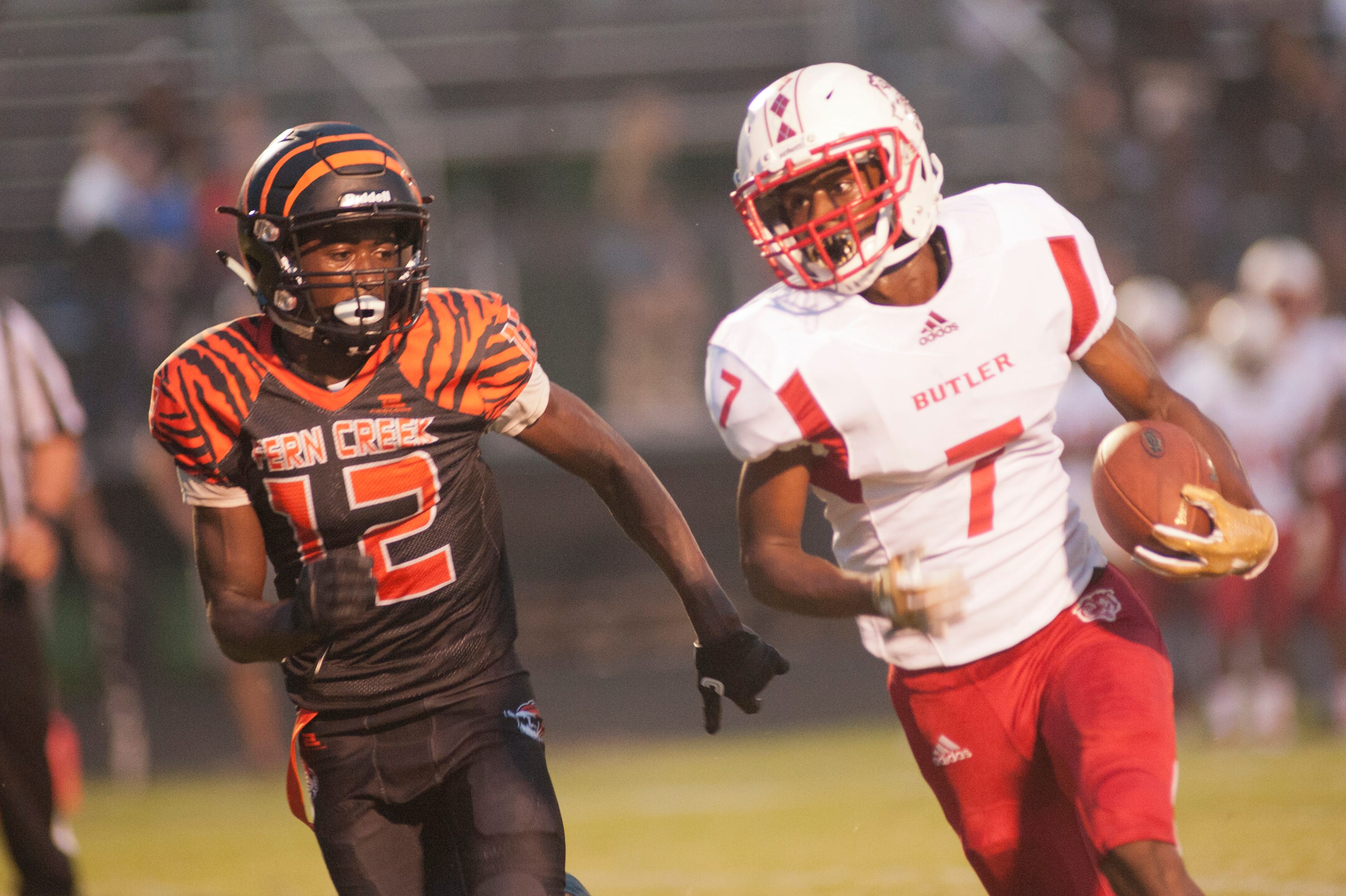 UK commit Demontae Crumes scores twice in Butler's win over Fern Creek