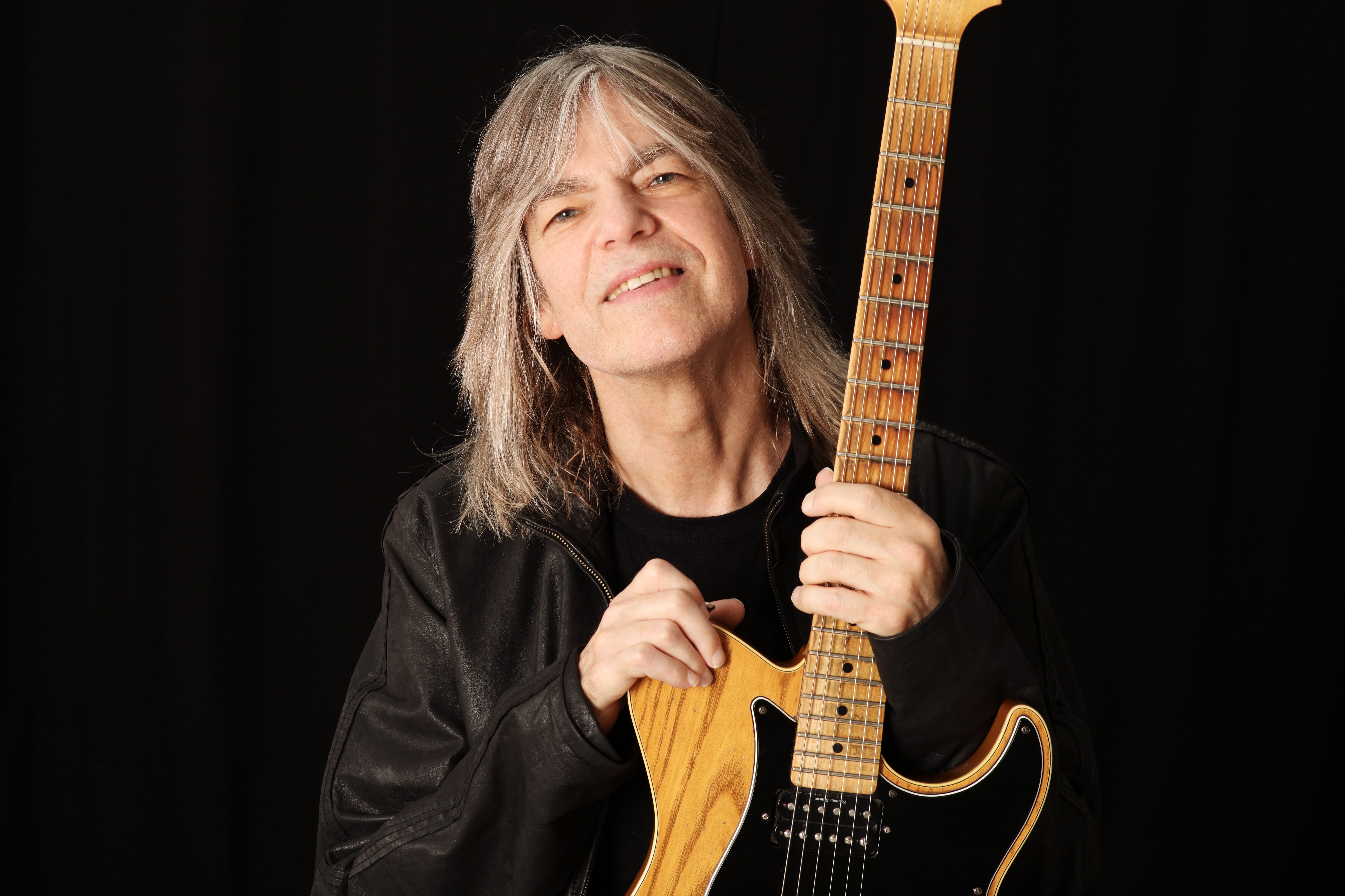 Jazz guitarist Mike Stern to perform at Newton