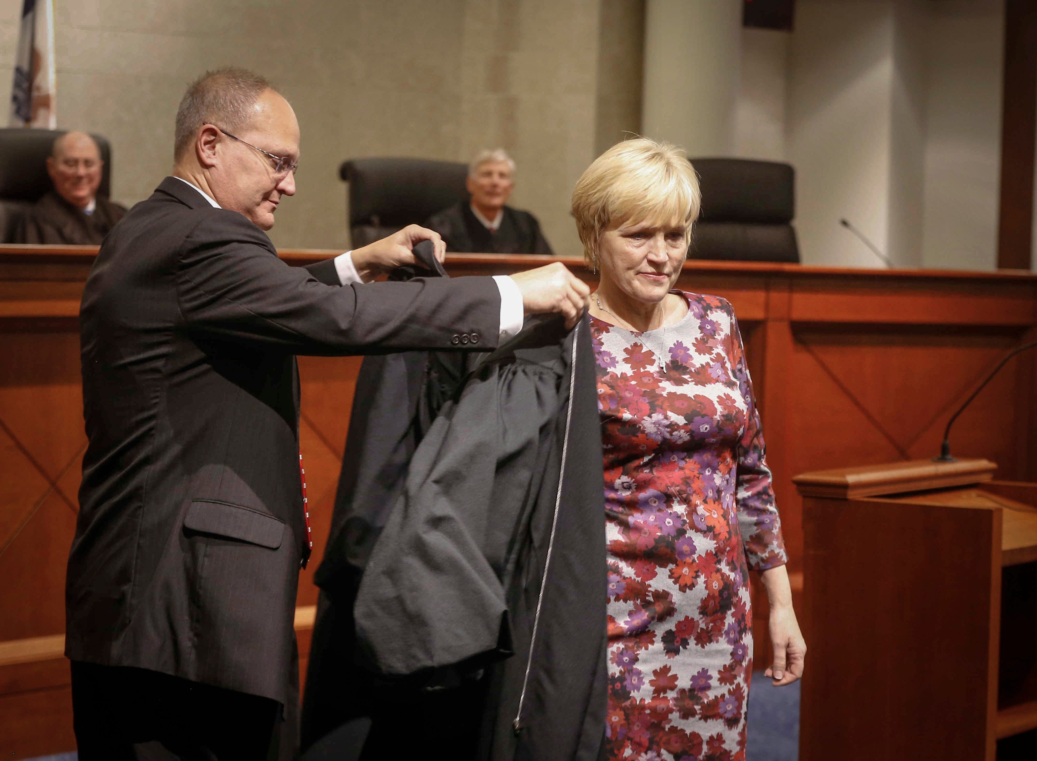 Susan Christensen sworn in as Iowa's newest Supreme Court justice