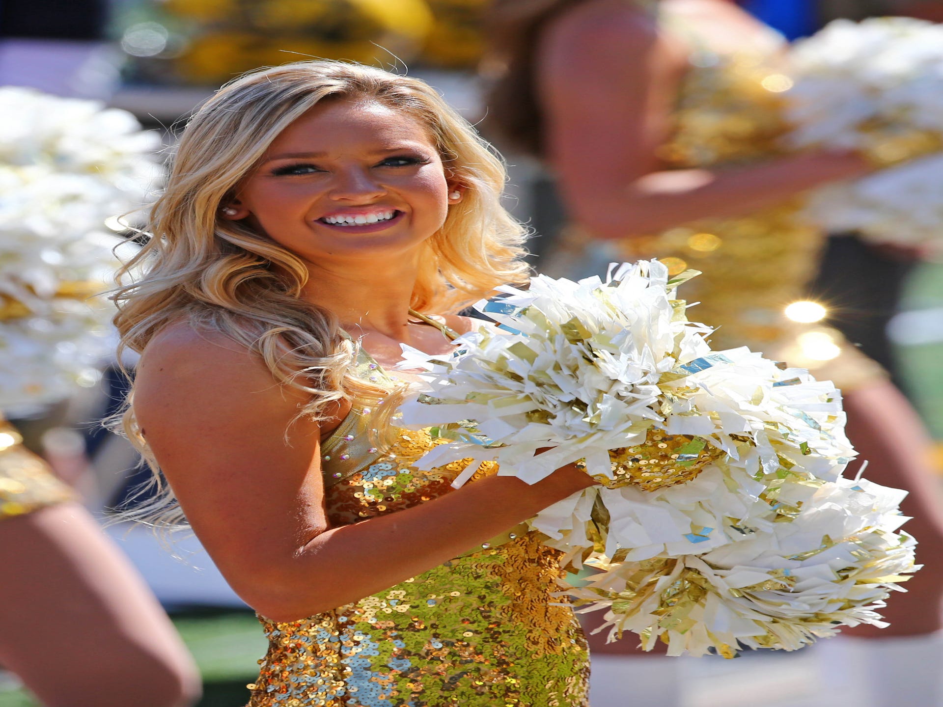 College football cheerleaders, mascots and fans in 2018 season