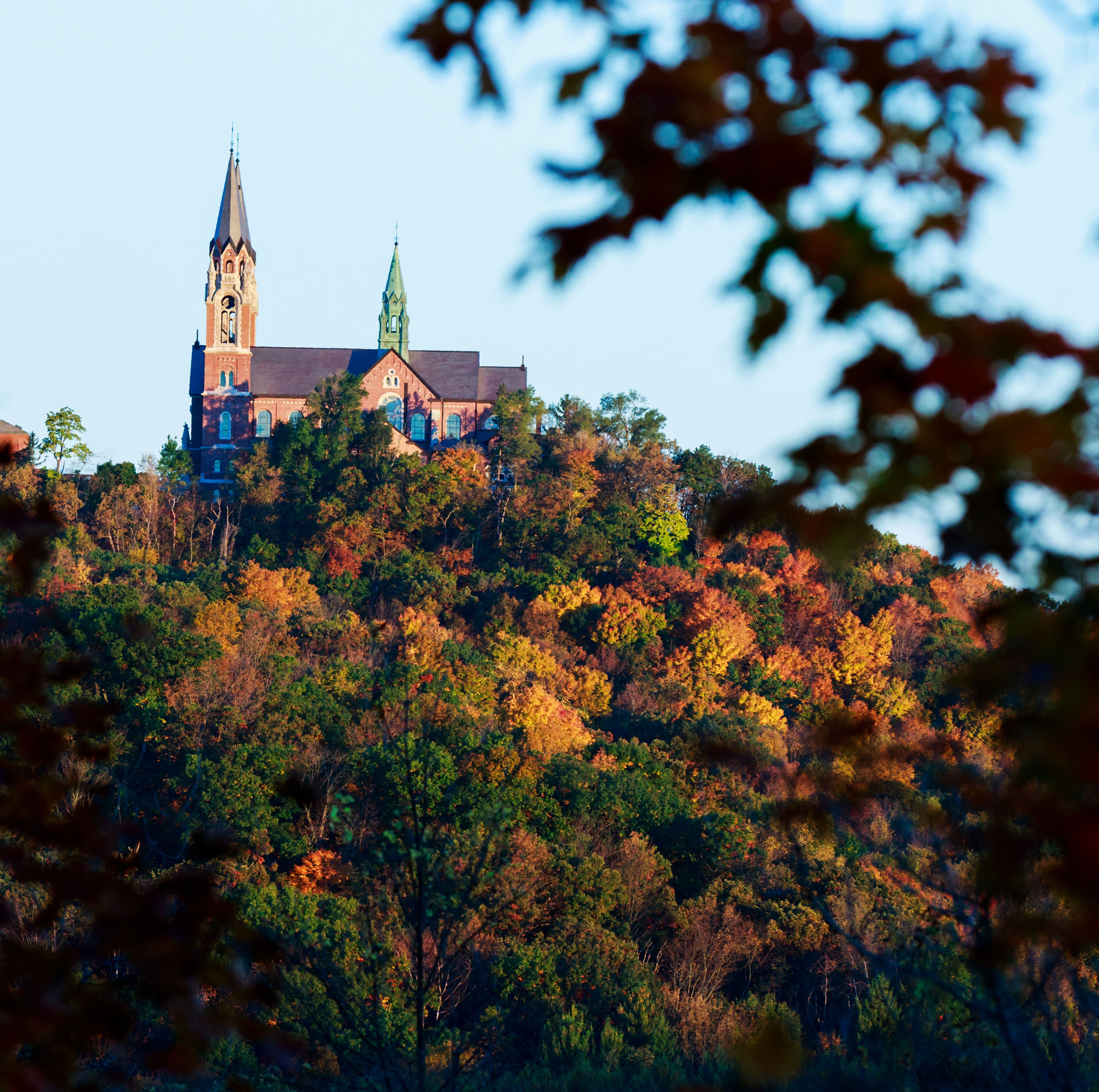 Enjoy the fall colors at these 7 spots around the Milwaukee suburbs