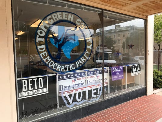 Democrats host Land Commissioner candidate at headquarters' grand opening