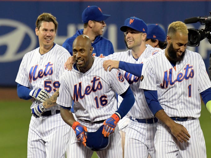 New York Mets captain David Wright takes his leave of Citi Field