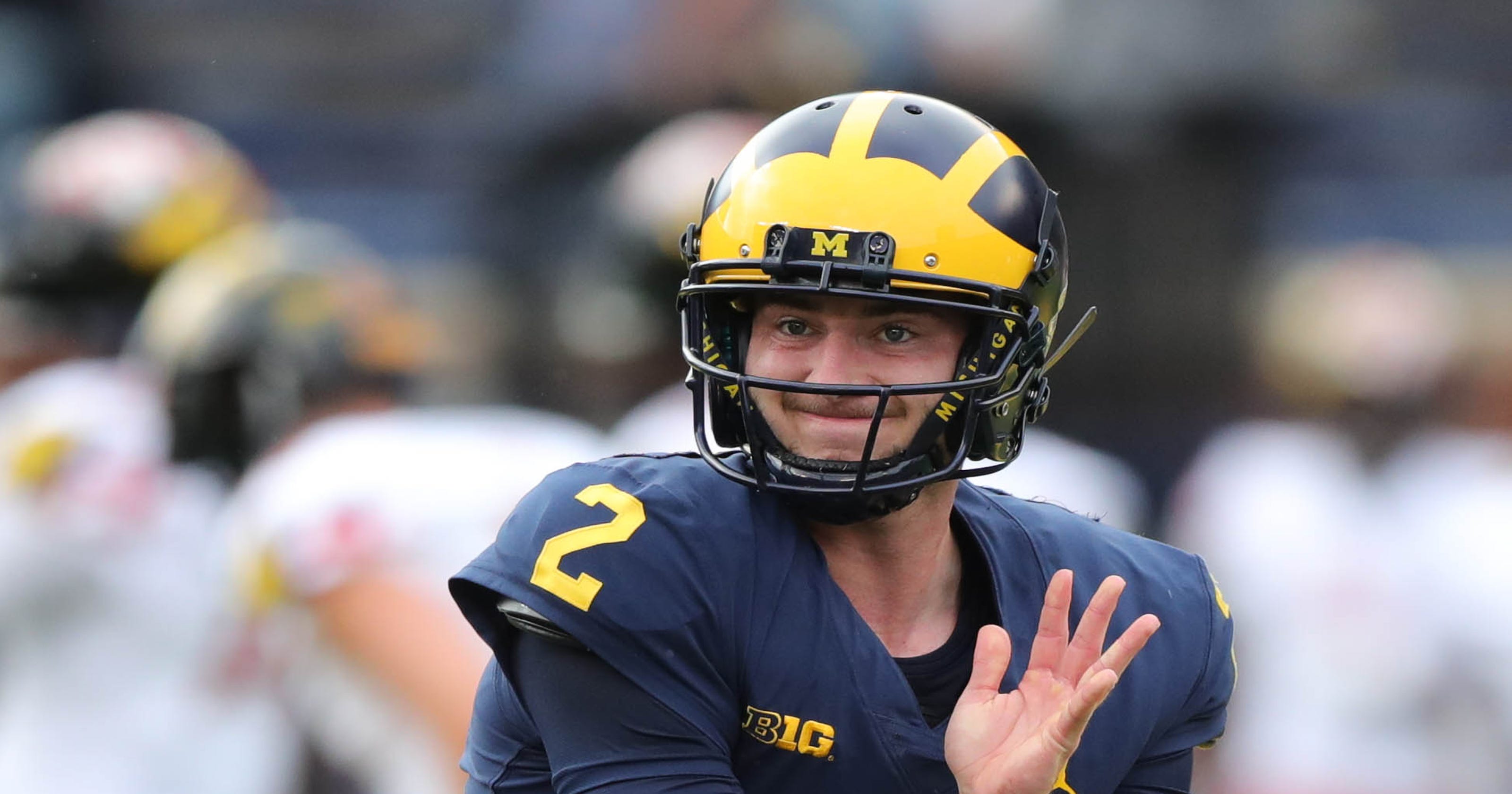 Michigan football QB Shea Patterson should stay in school