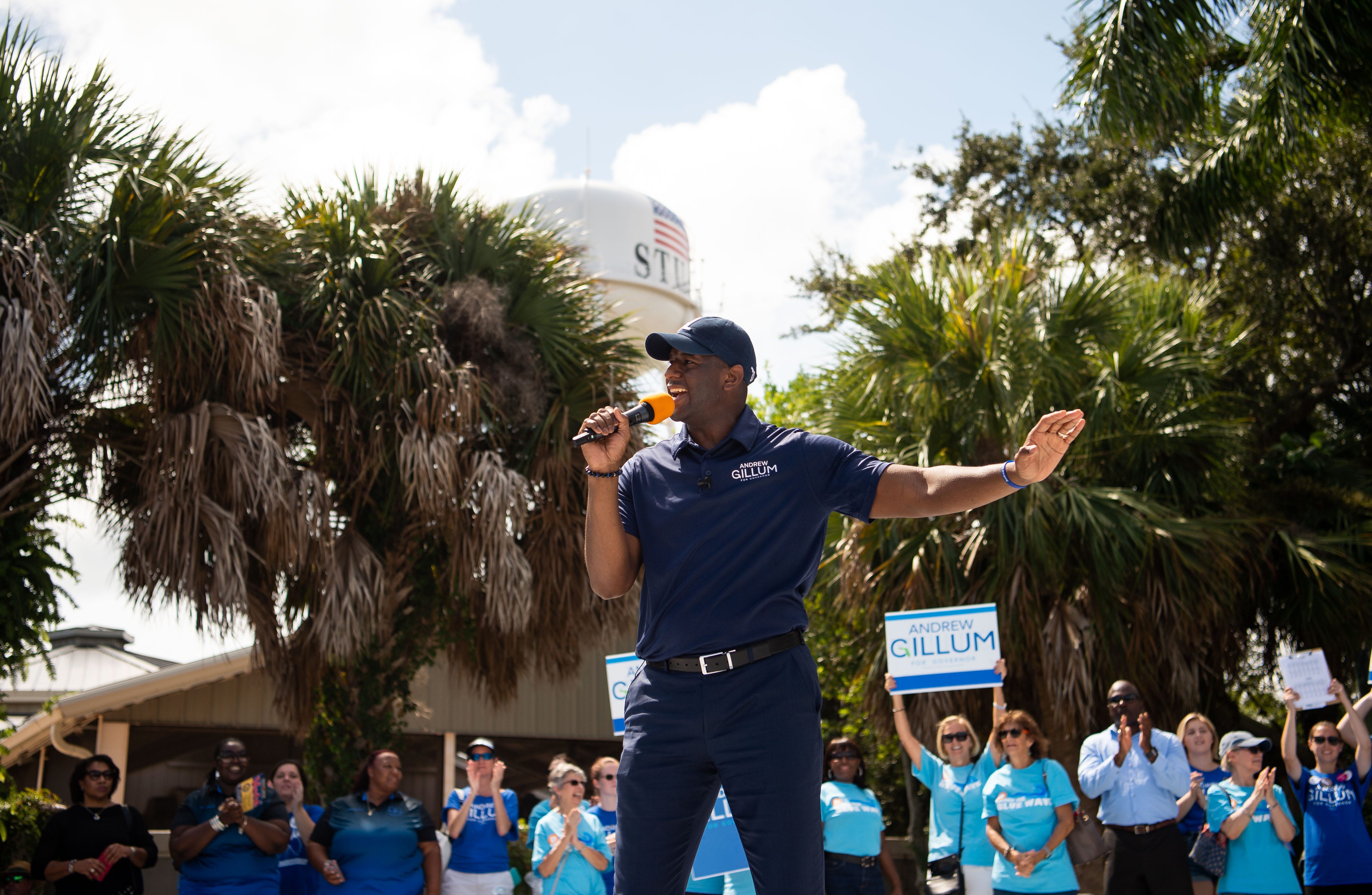 Andrew Gillum fires up massive crowd in Stuart, talks algae