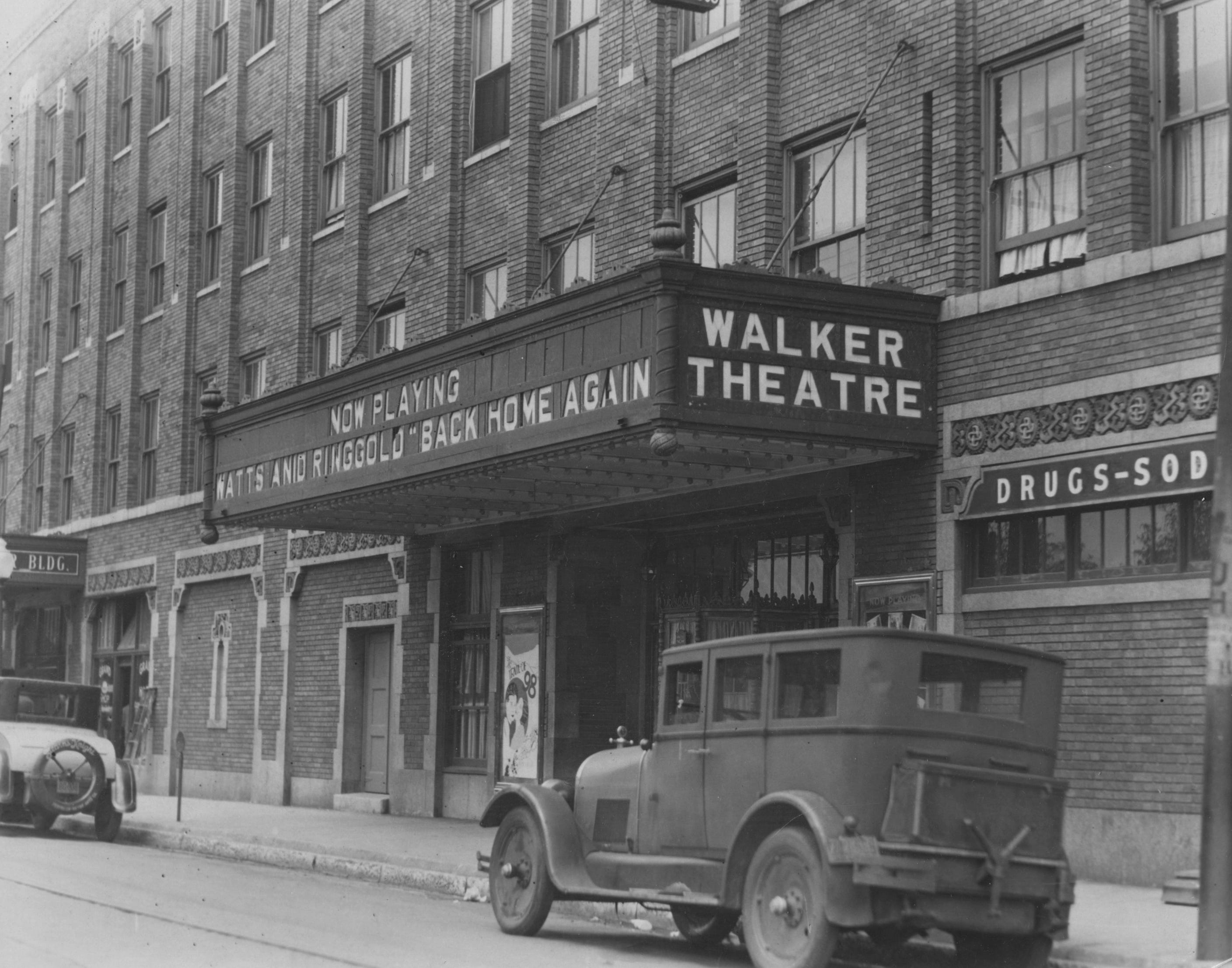 Mike Epps at Madam CJ Walker Theater for Netflix special