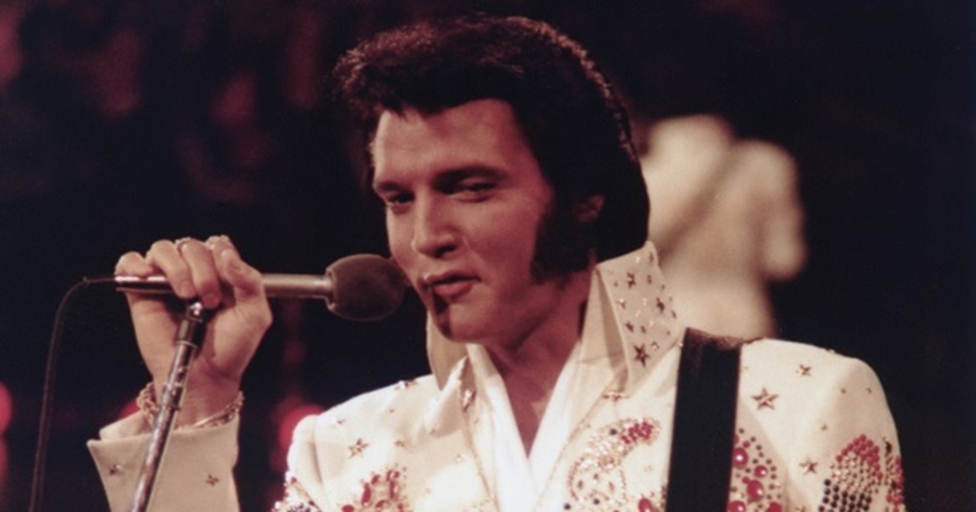 Answer Man: Elvis Presley's guitar sold at auction by Asheville owner?