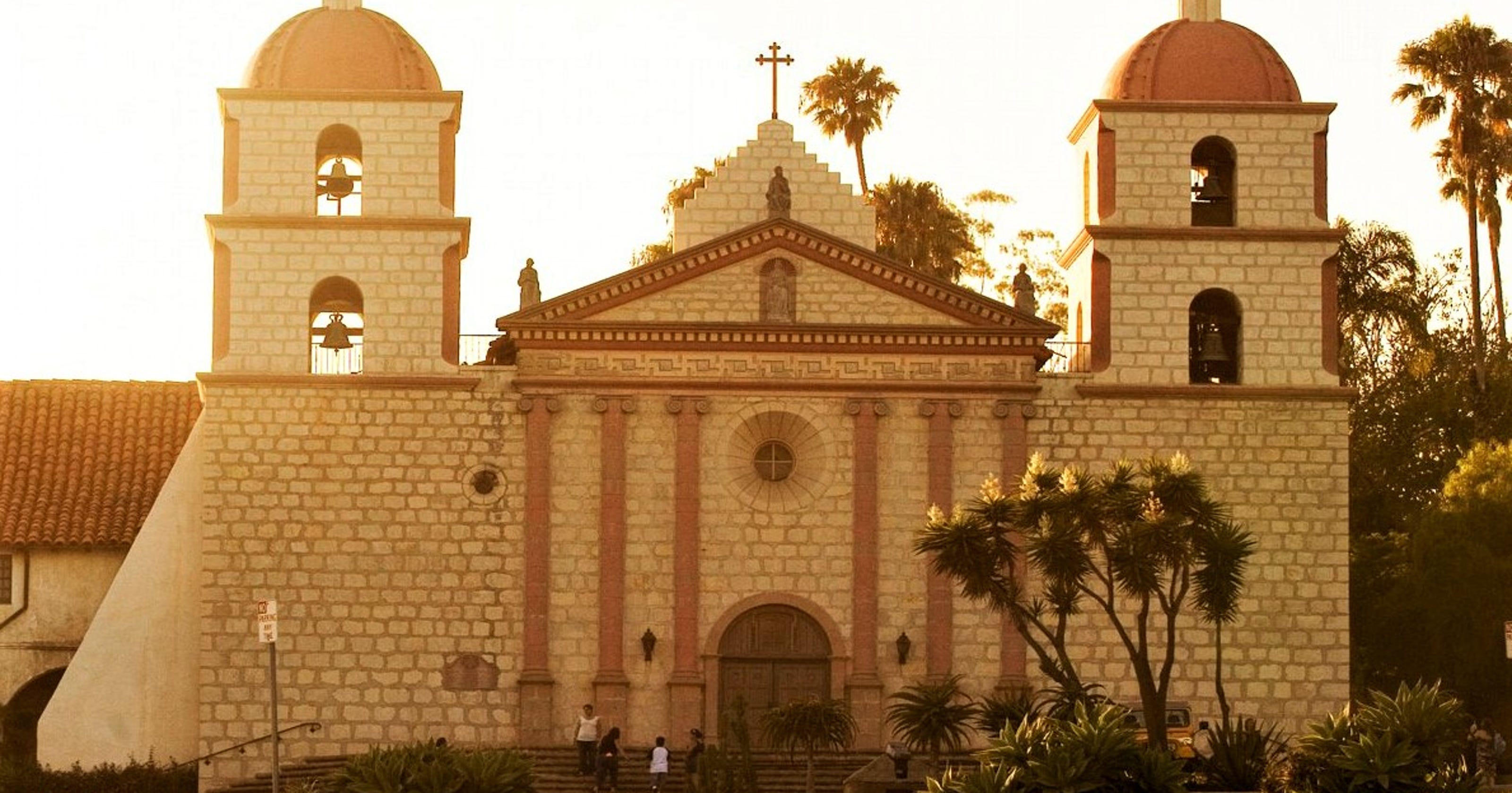 Vandals splatter Old Mission Santa Barbara with red paint