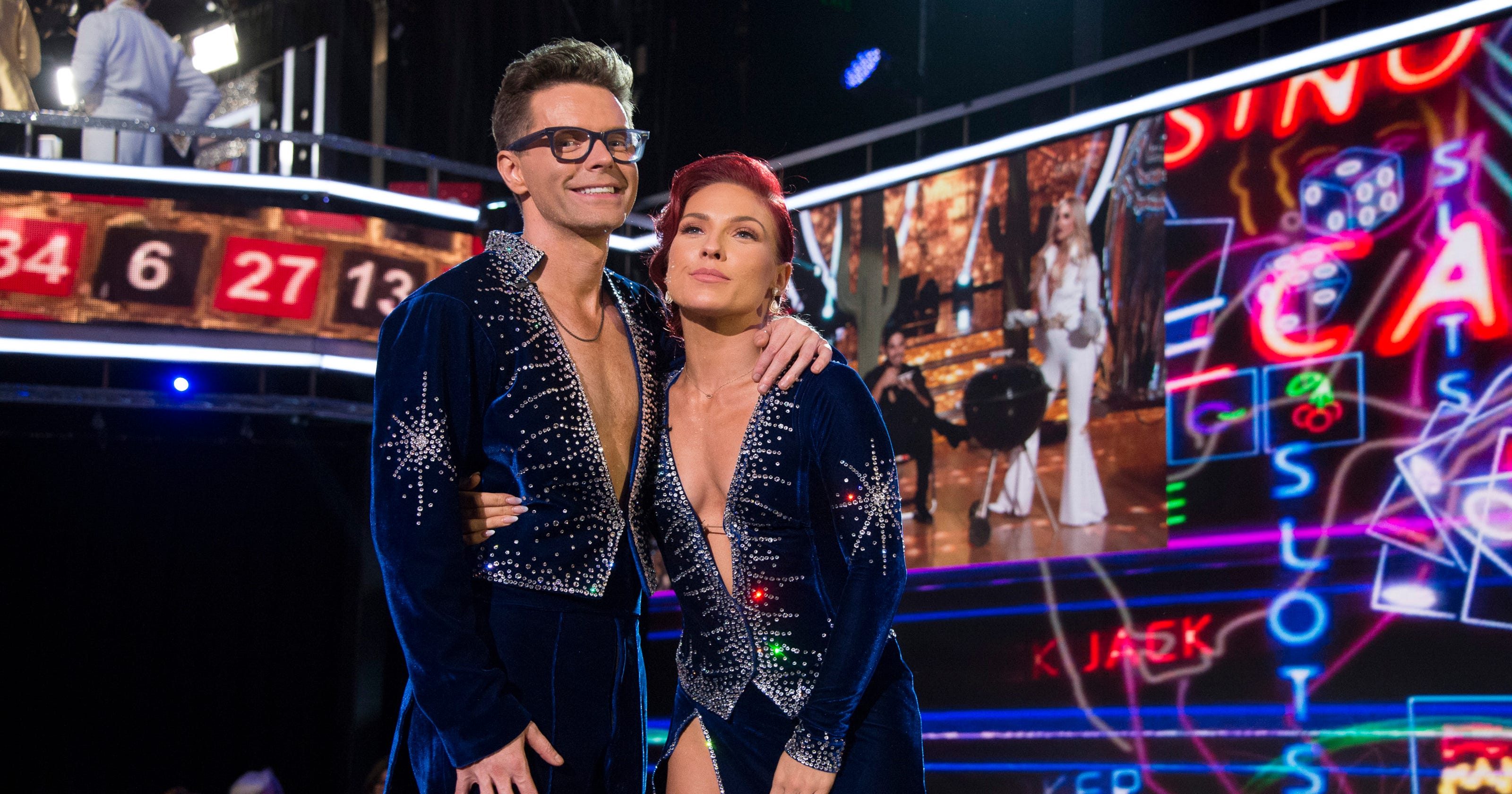 Dancing with the Stars: Bobby Bones mixes MC Hammer with cha-cha
