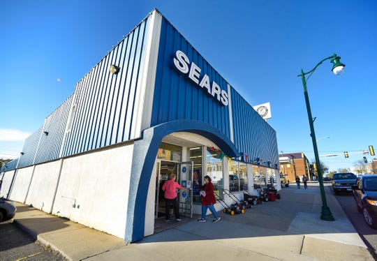 Little Falls Sears Hometown store: 'We're here to stay.'