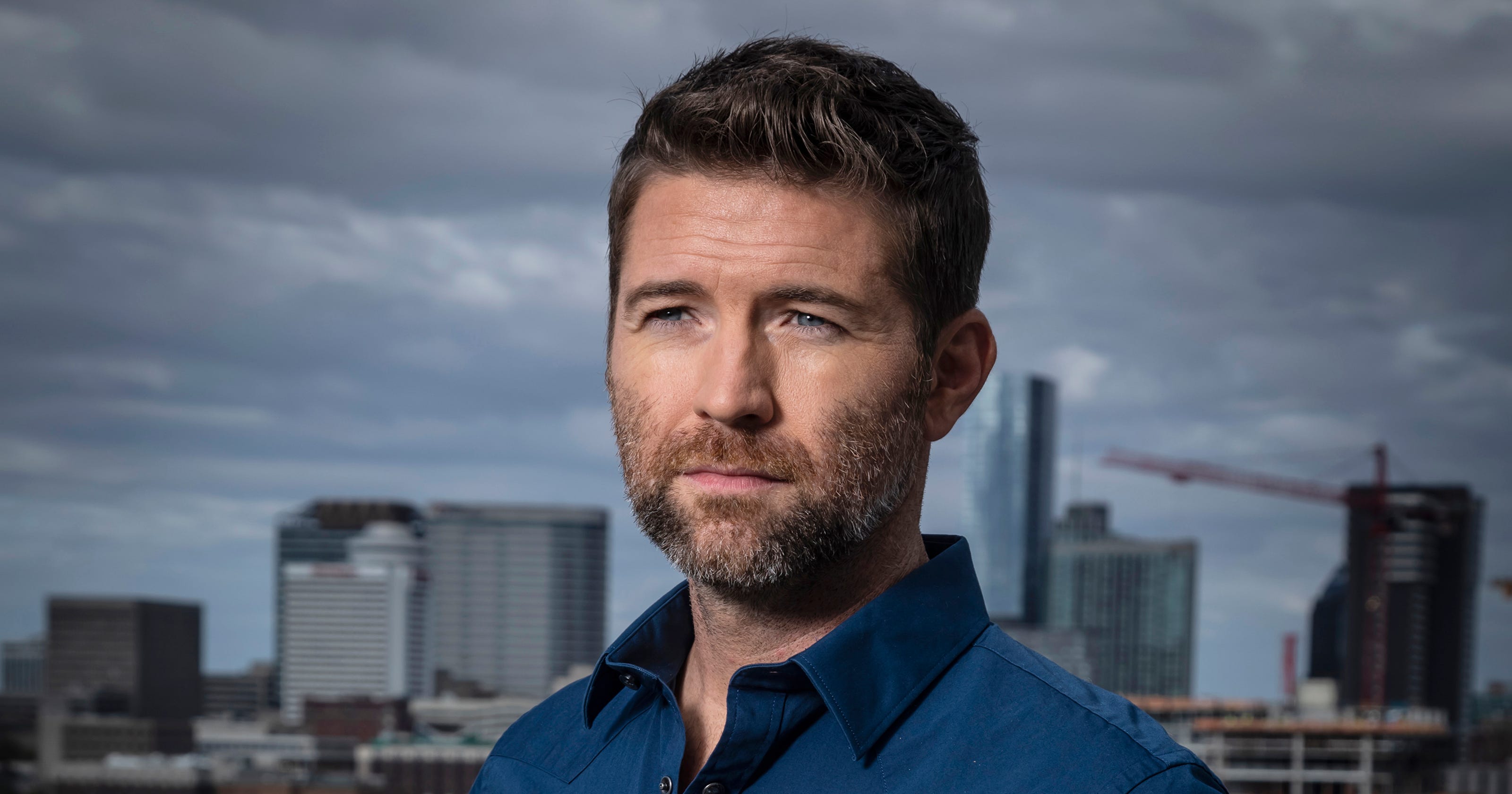 Josh Turner shares stories of faith, family on 'I Serve a Savior'