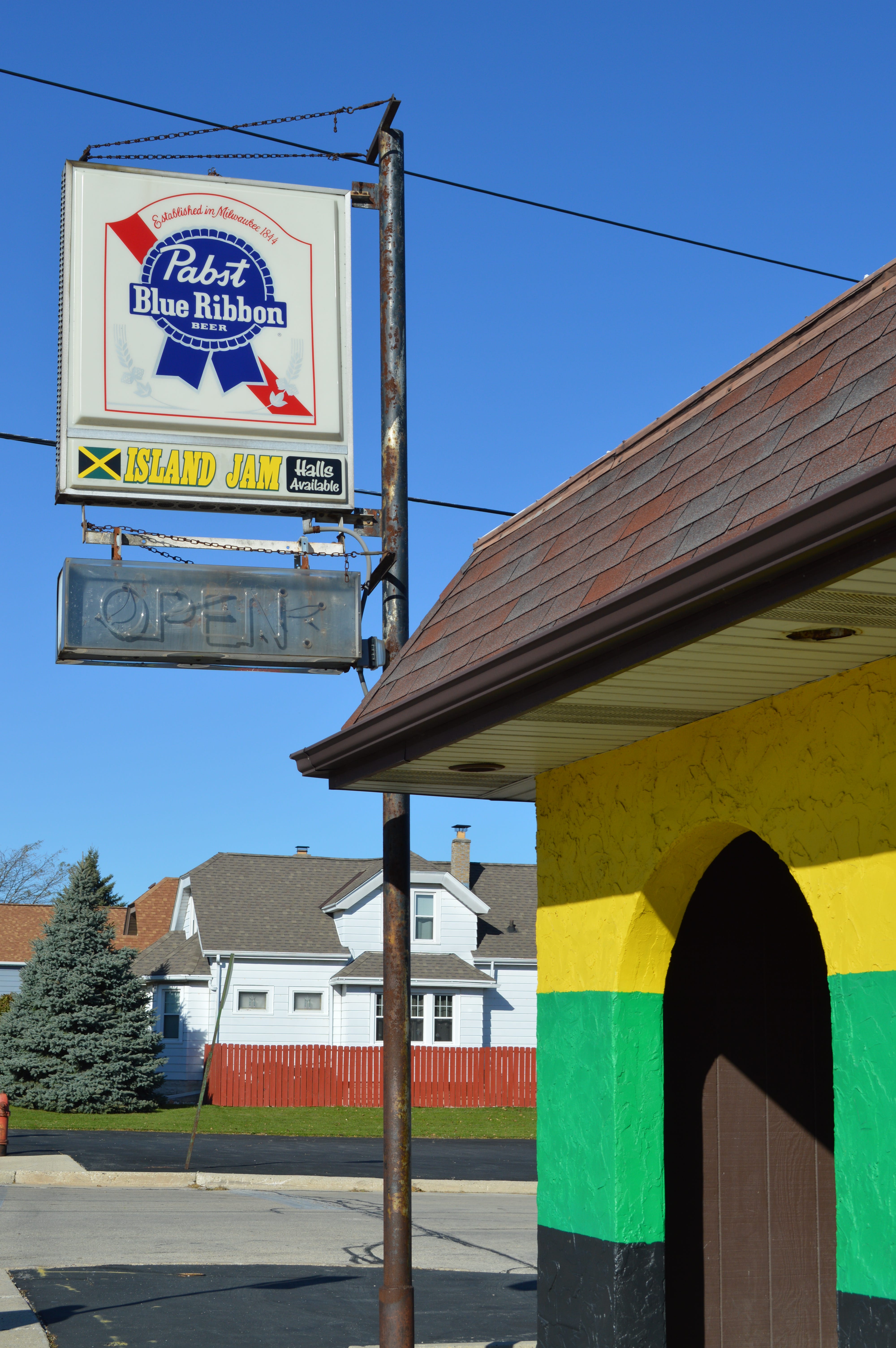 Island Jam brings authentic, Jamaican cuisine to South Milwaukee