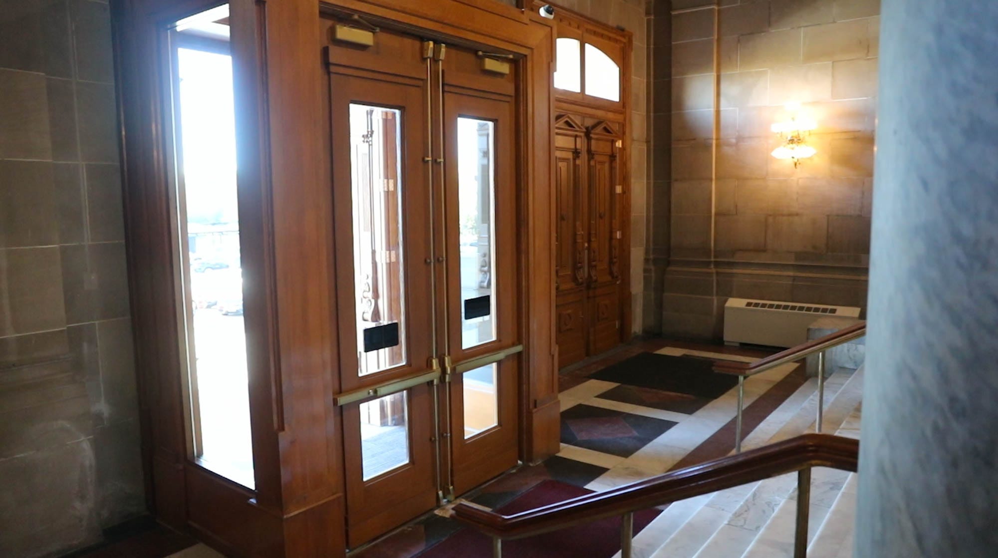 Haunted Indiana Statehouse: The ghost stories you should know