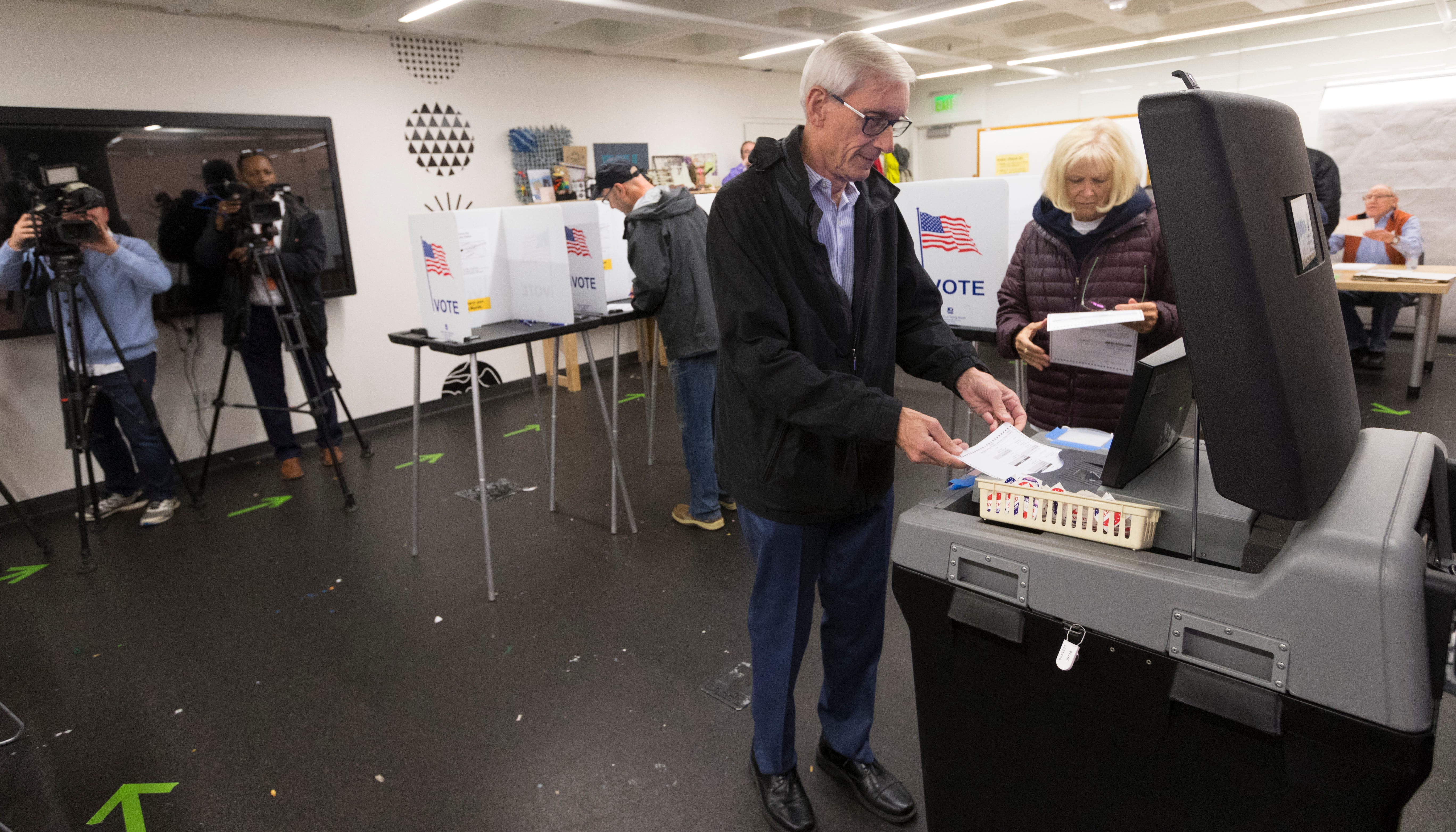 Wisconsin governor election results: Scott Walker loses to Tony Evers