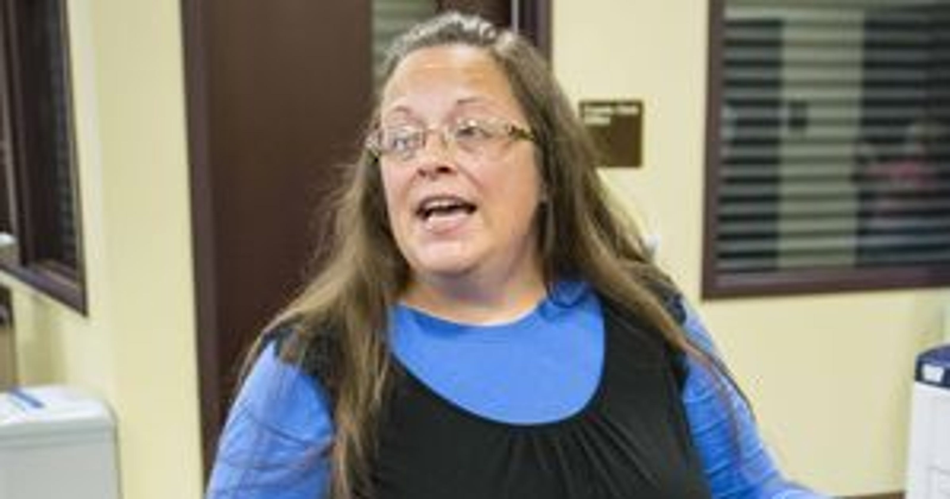 Appeals Court Kentucky Must Pay Legal Fees In Kim Davis Same Sex Suit