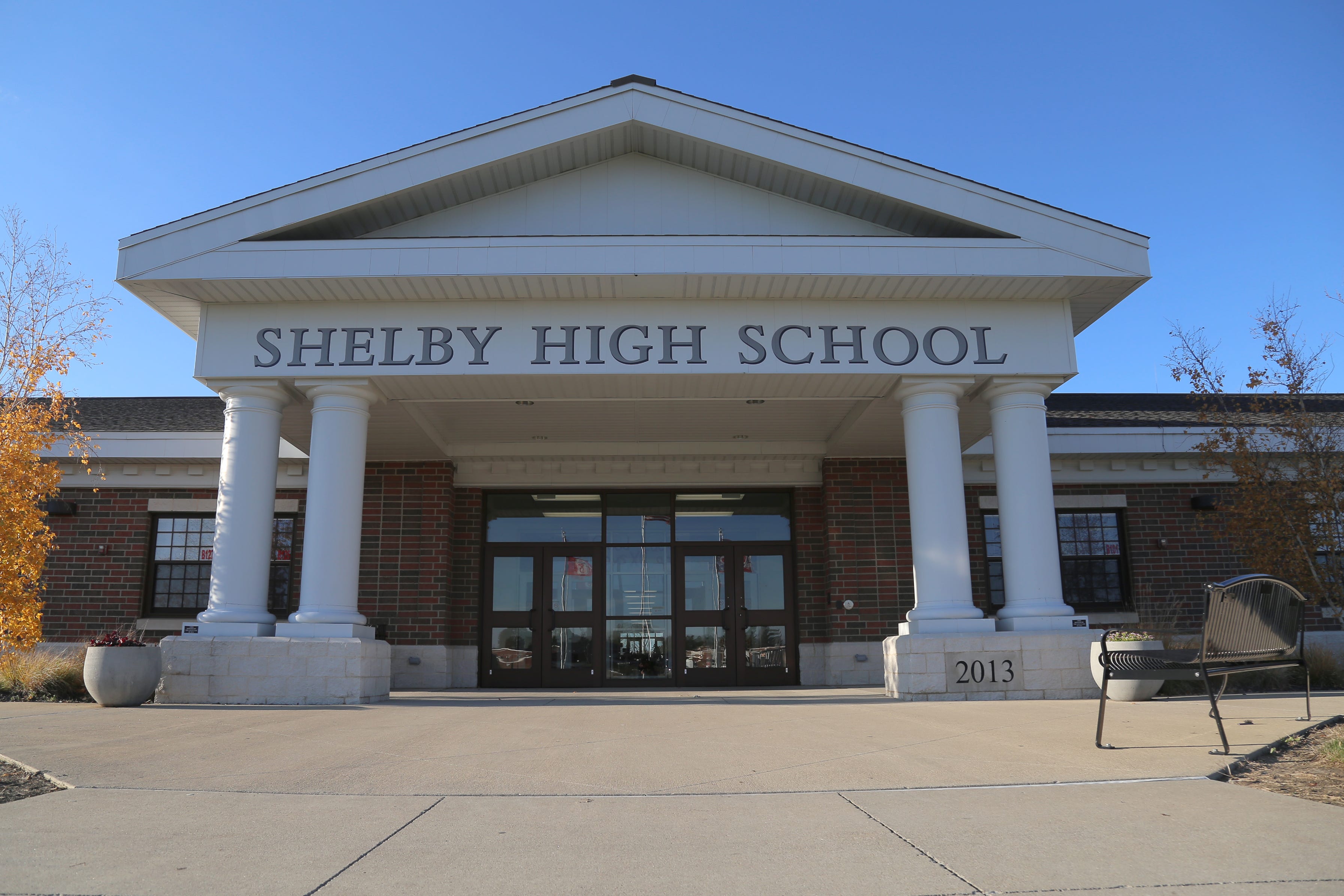 Superintendent updates Shelby board members on building project
