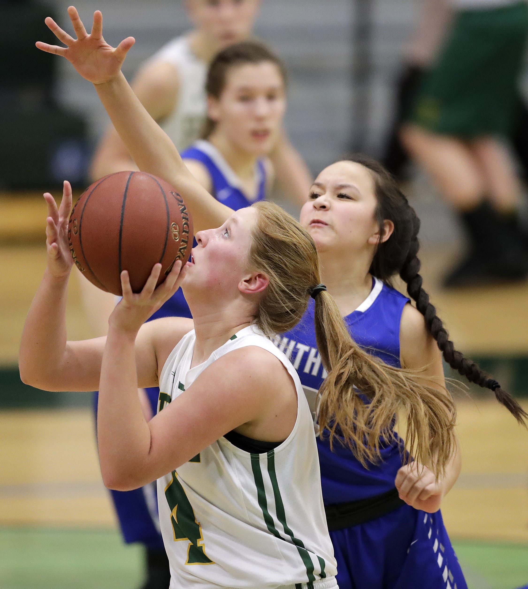 Green Bay Preble basketball star Renard commits to UWGB