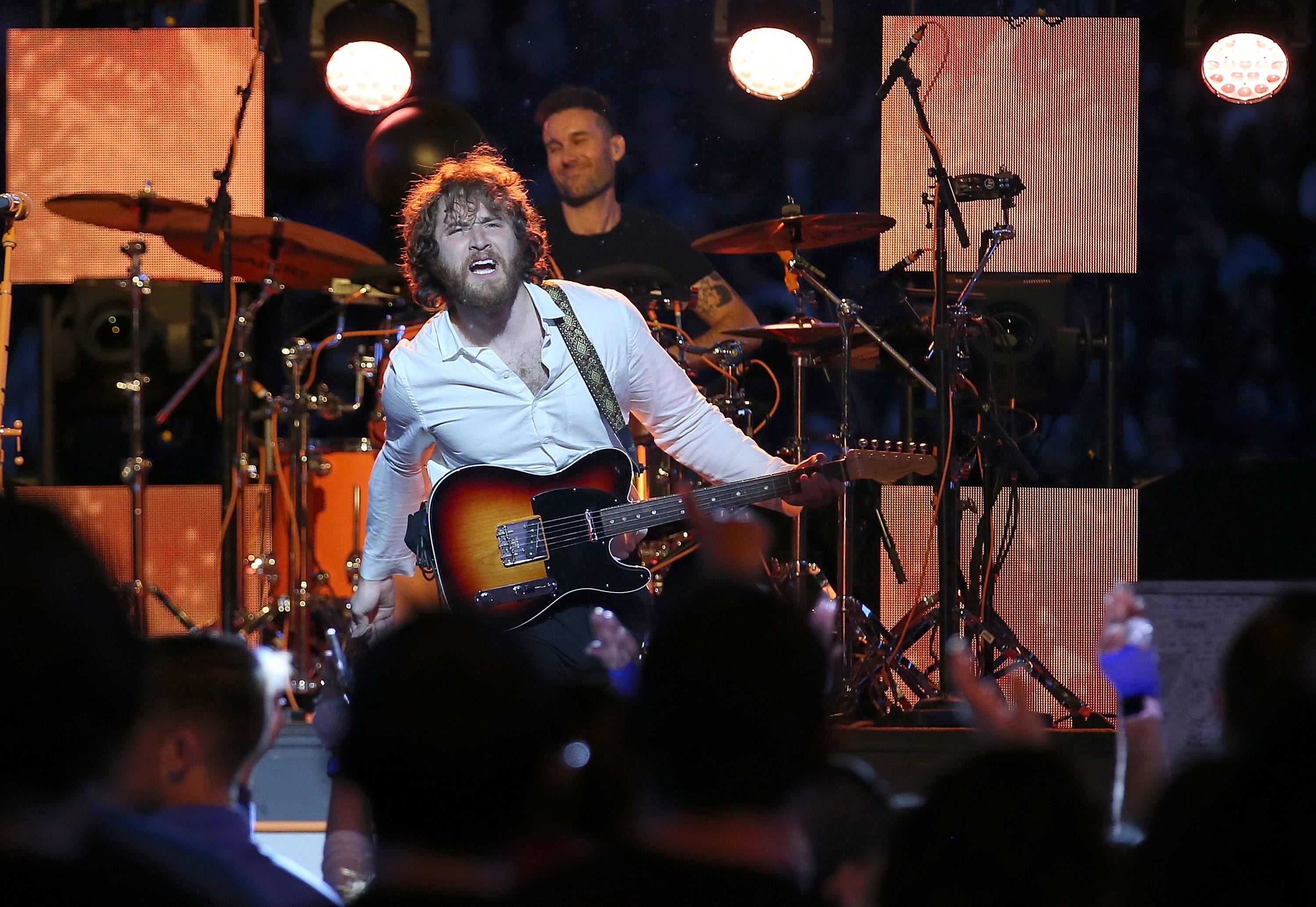 Mike Posner struggling to walk after rattlesnake bite hospitalization