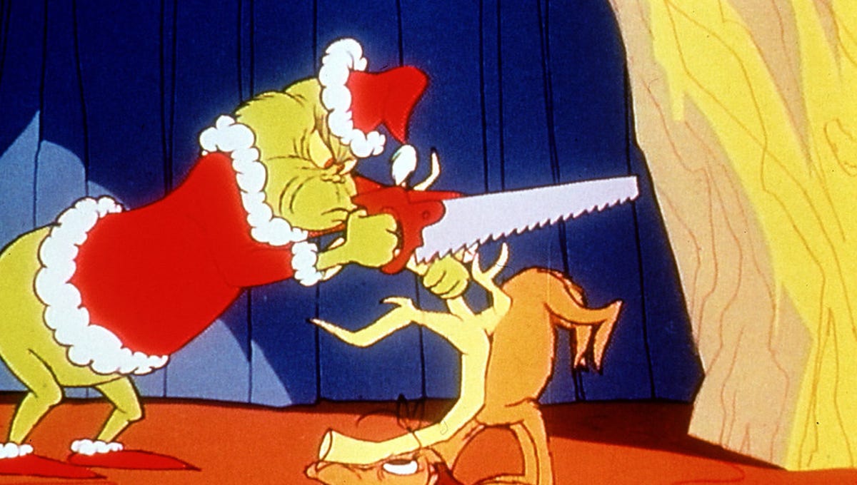 'The Grinch': Adorable dog Max gives the Christmas-hating creep heart