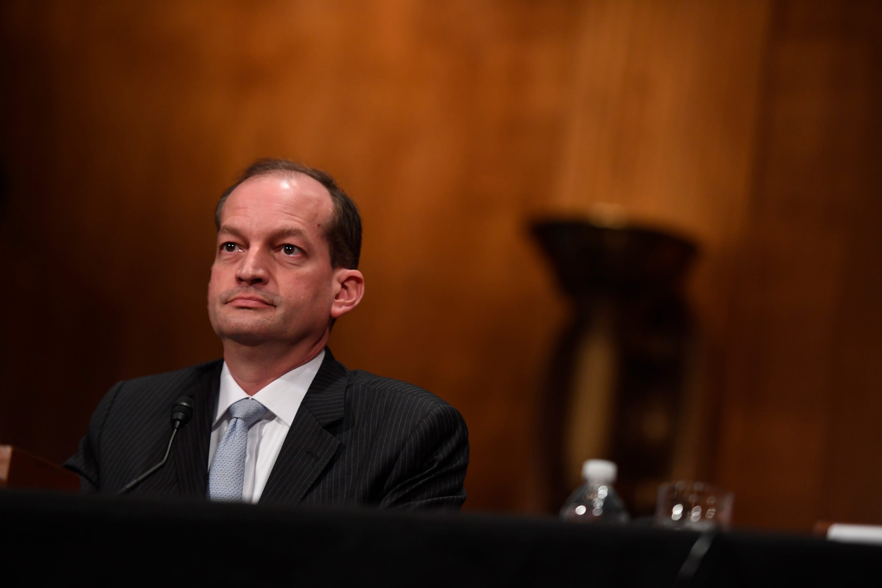 Lawmakers: Labor Secretary Alexander Acosta should be investigated
