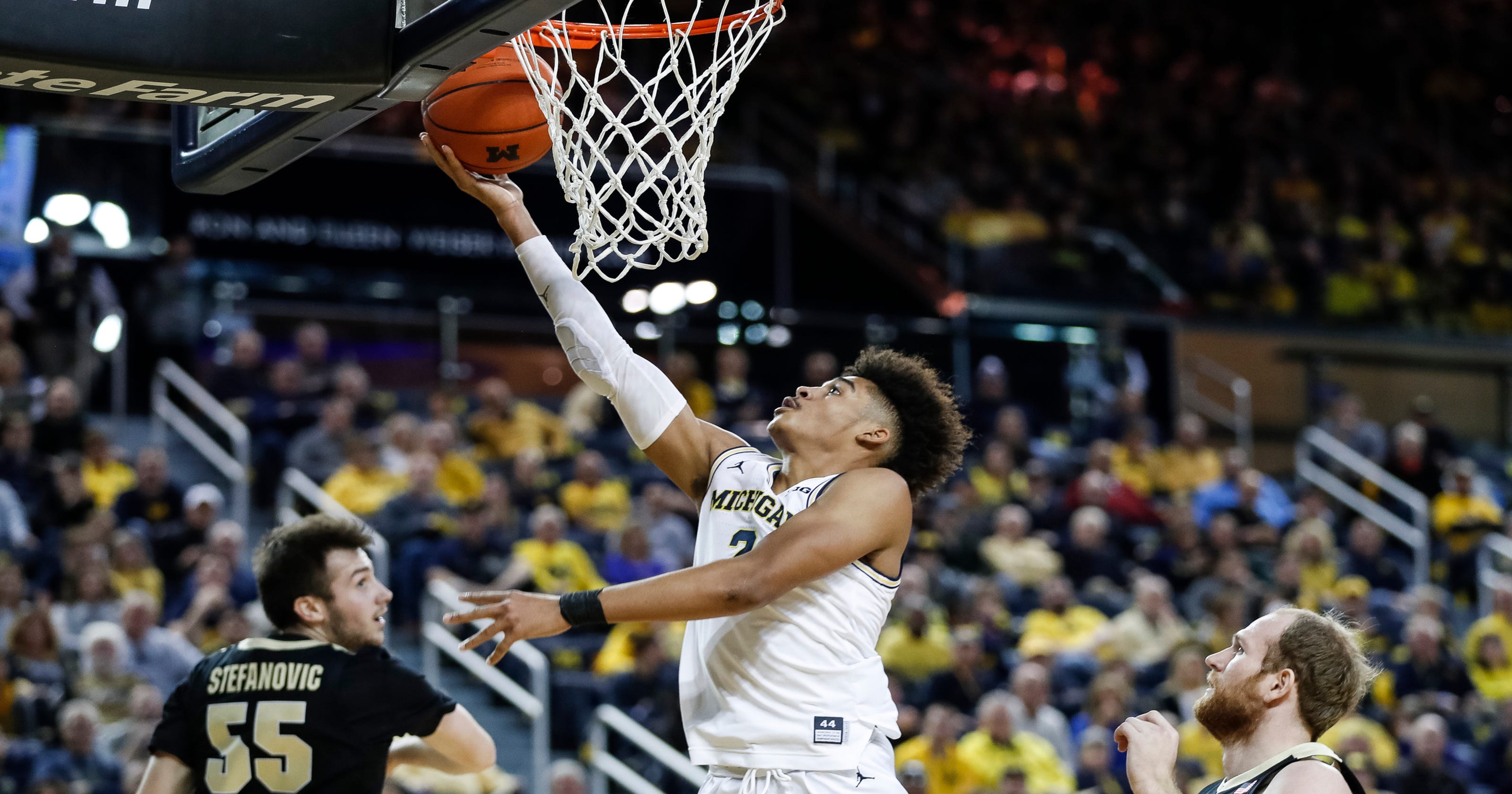 Michigan's Jordan Poole has transformed into all-around guard