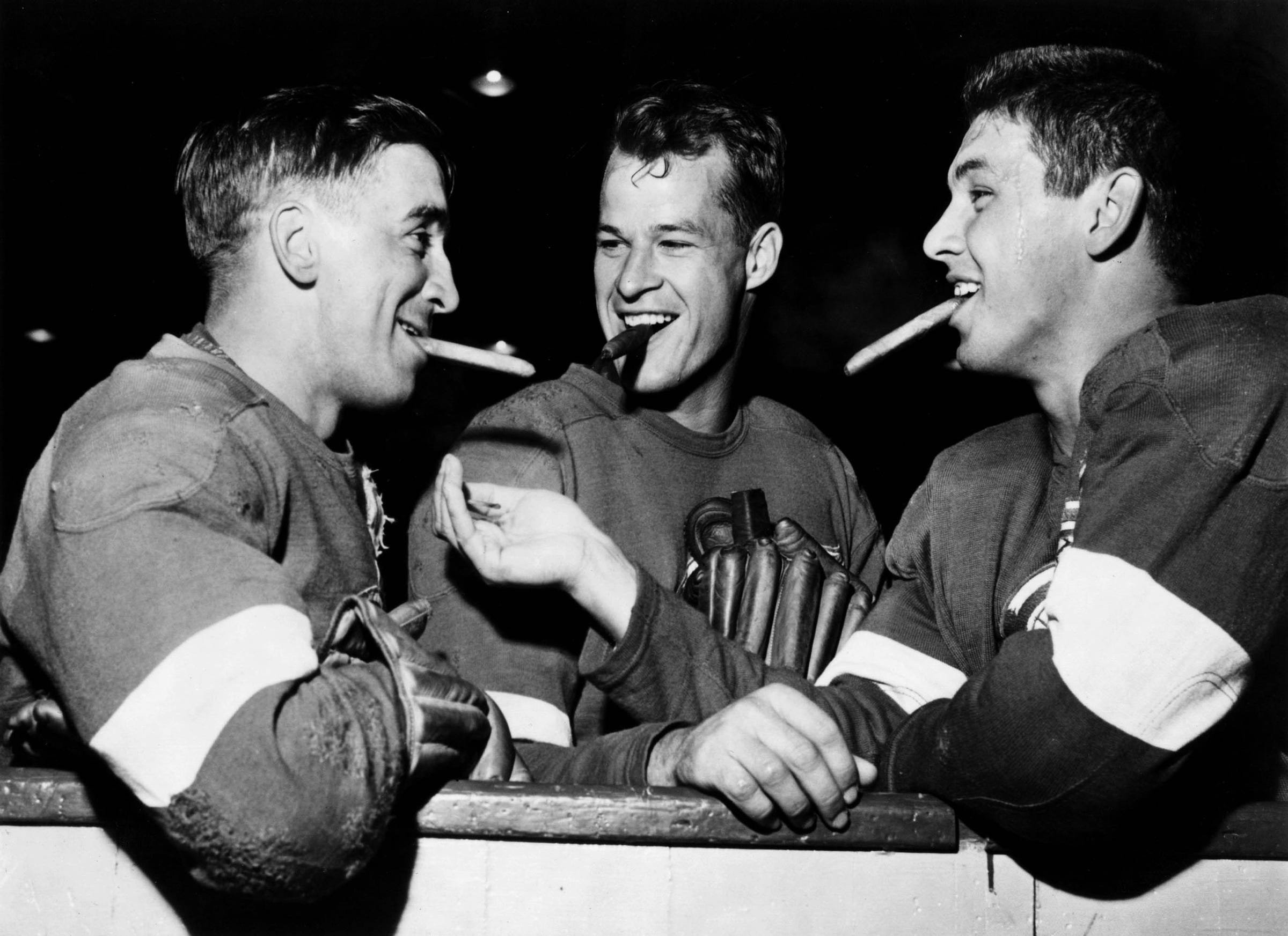 Alex Delvecchio quietly was one of Detroit Red Wings' all-time greats