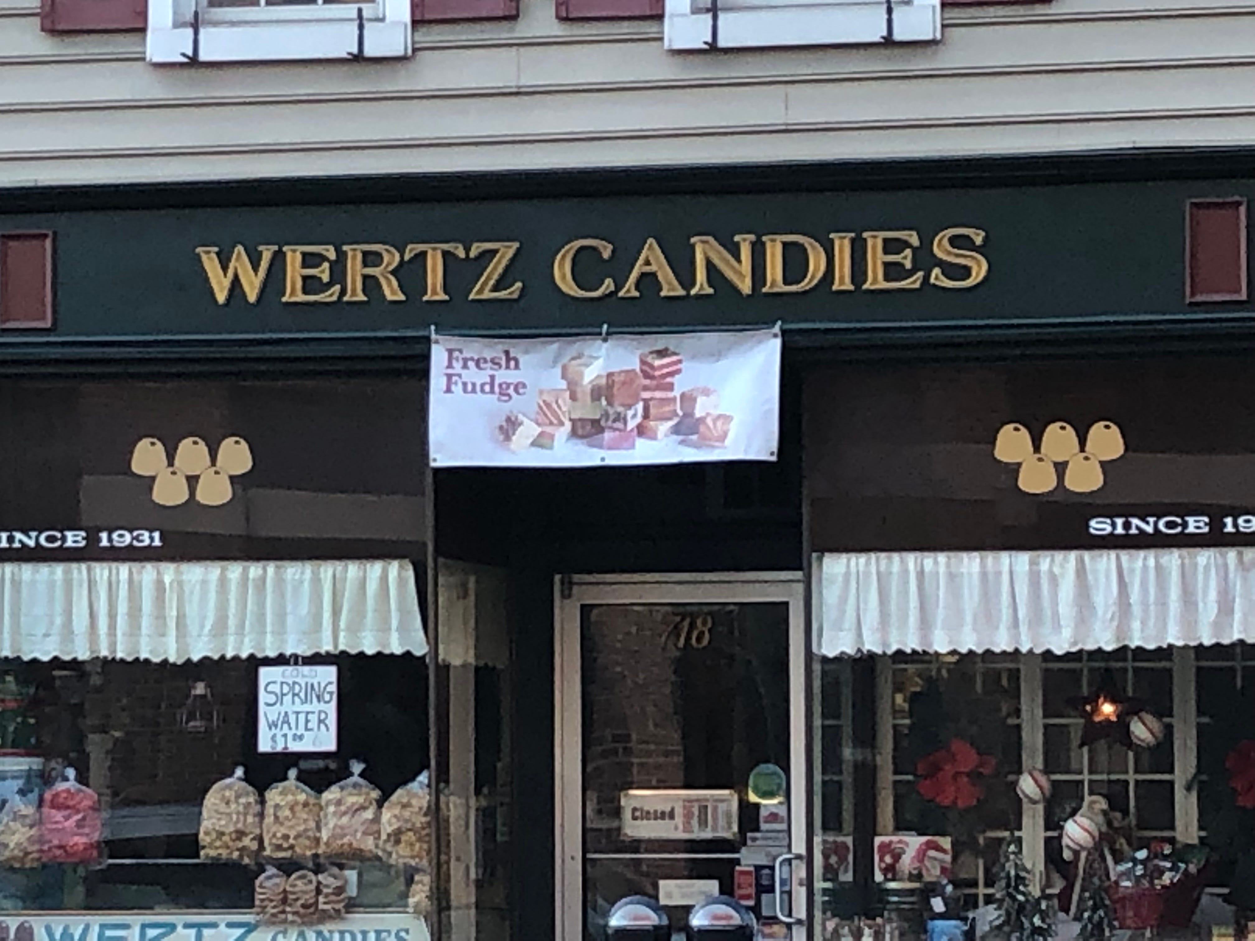 Behind-the-scenes look at how Wertz Candies makes opera fudge