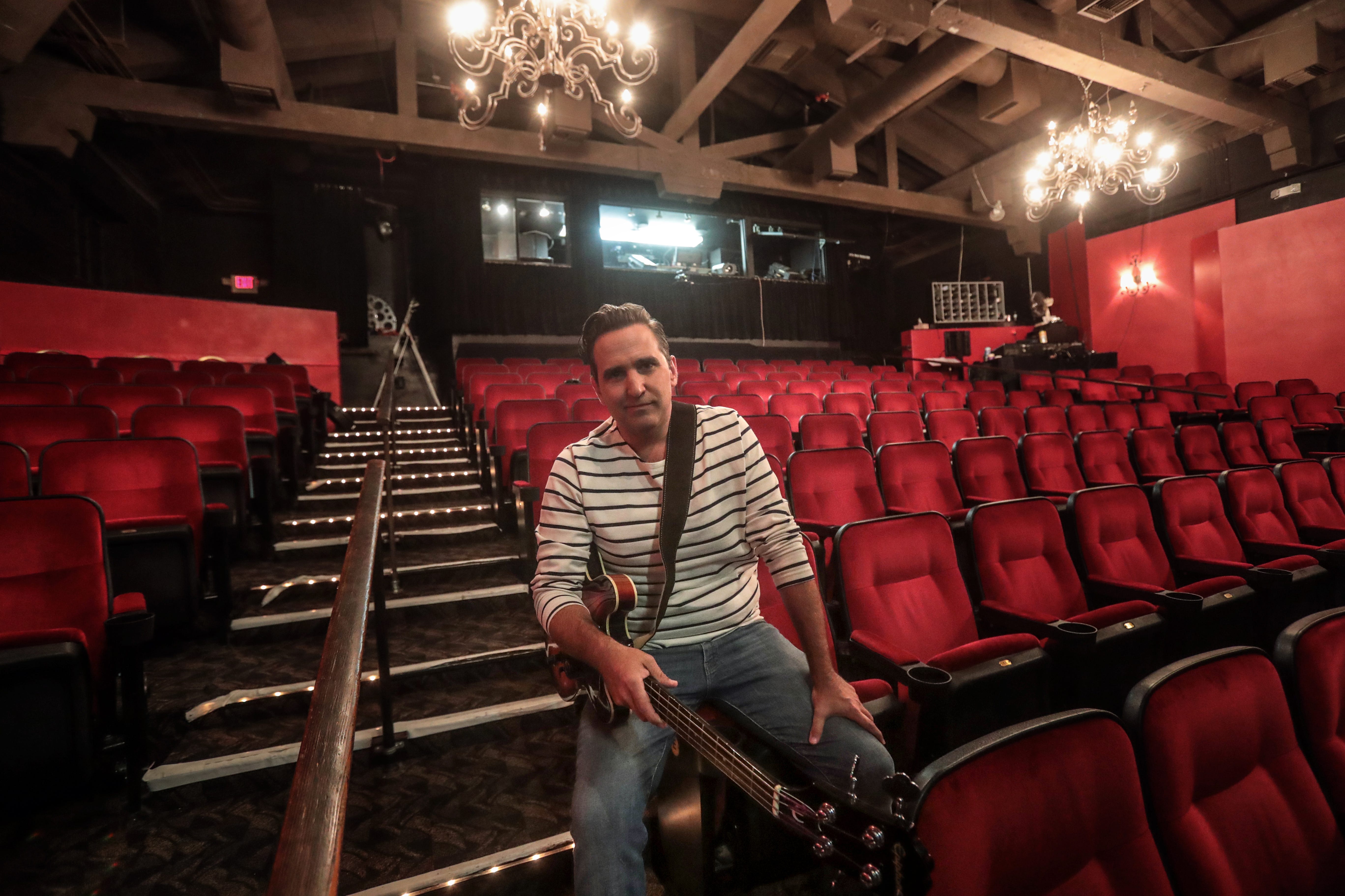 'Green Book' actor used to cover the red carpet. Now he's walking it