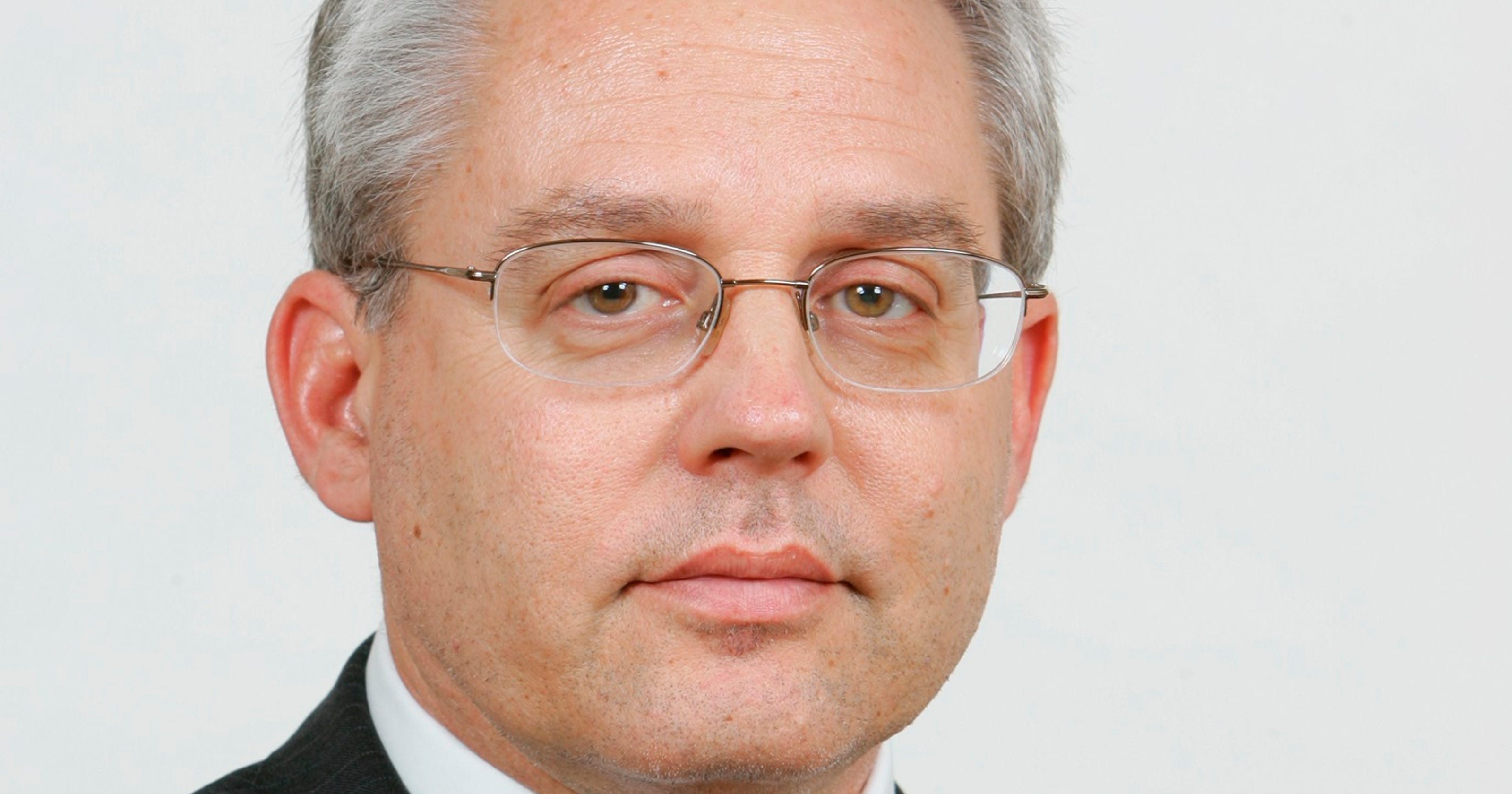 Former Nissan executive Greg Kelly released from Tokyo jail