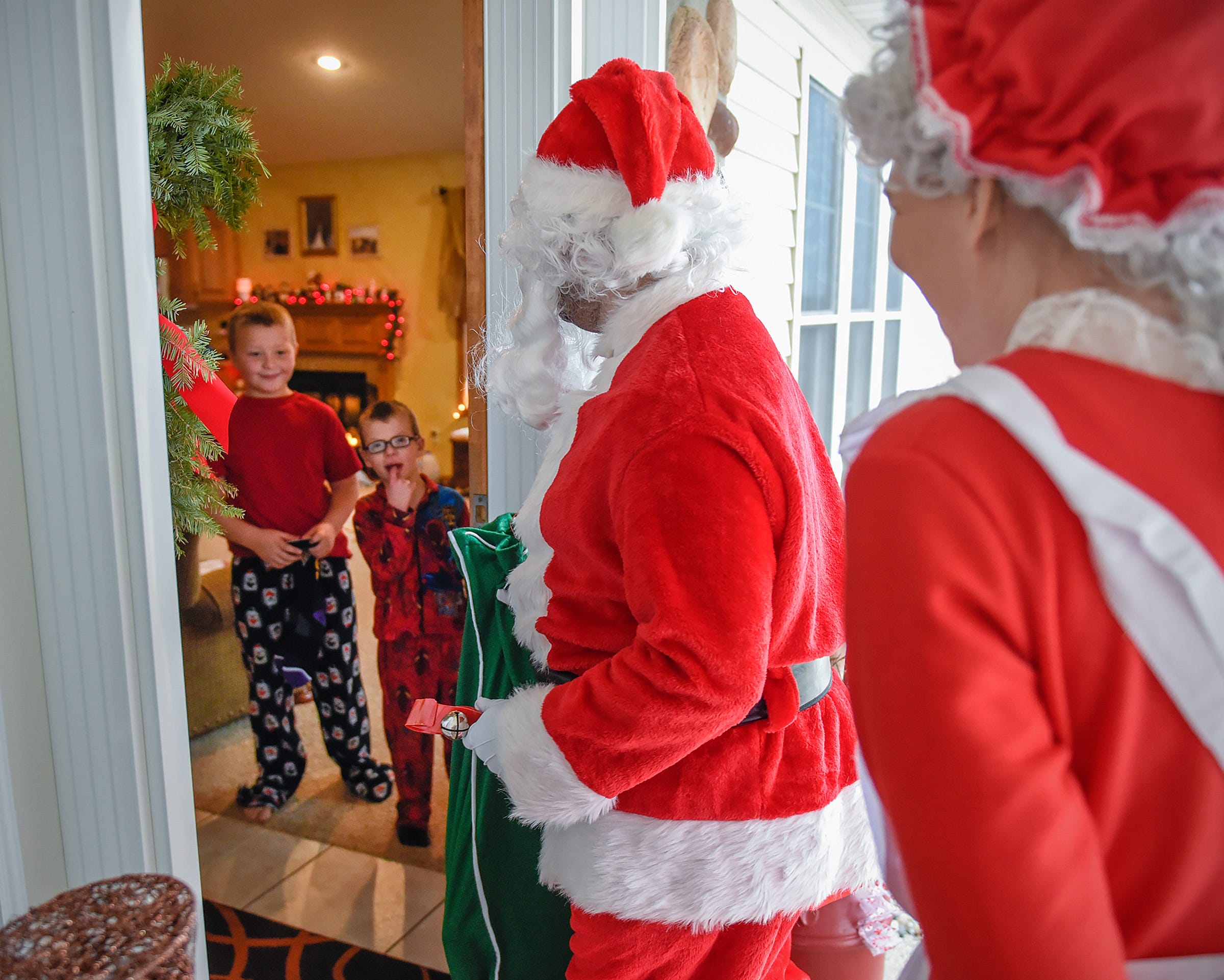 Santa delivers gifts to kids with physical, cognitive disabilities