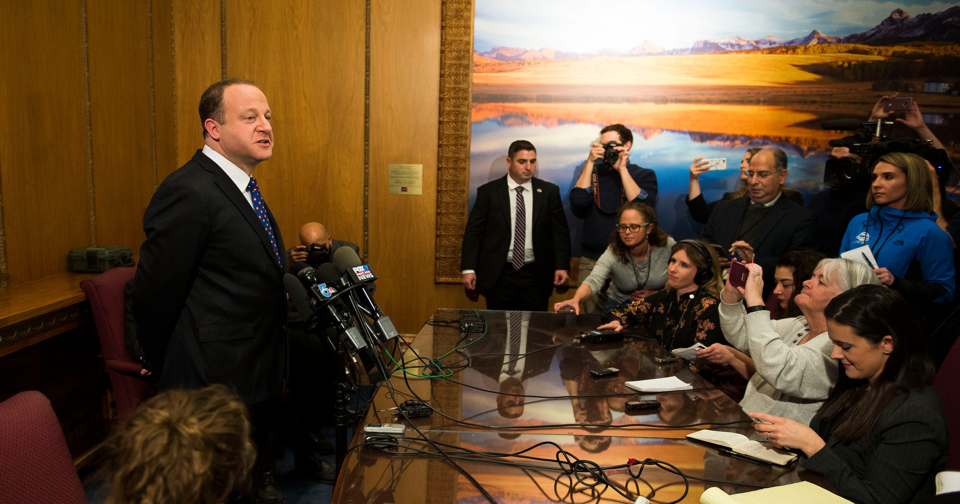 Colorado Gov. Jared Polis proposes full-day kindergarten funding