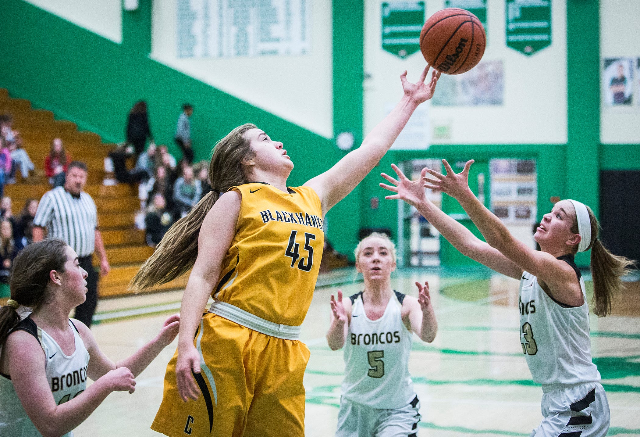 IHSAA girls basketball: Daleville Broncos hungry, ready to win this year