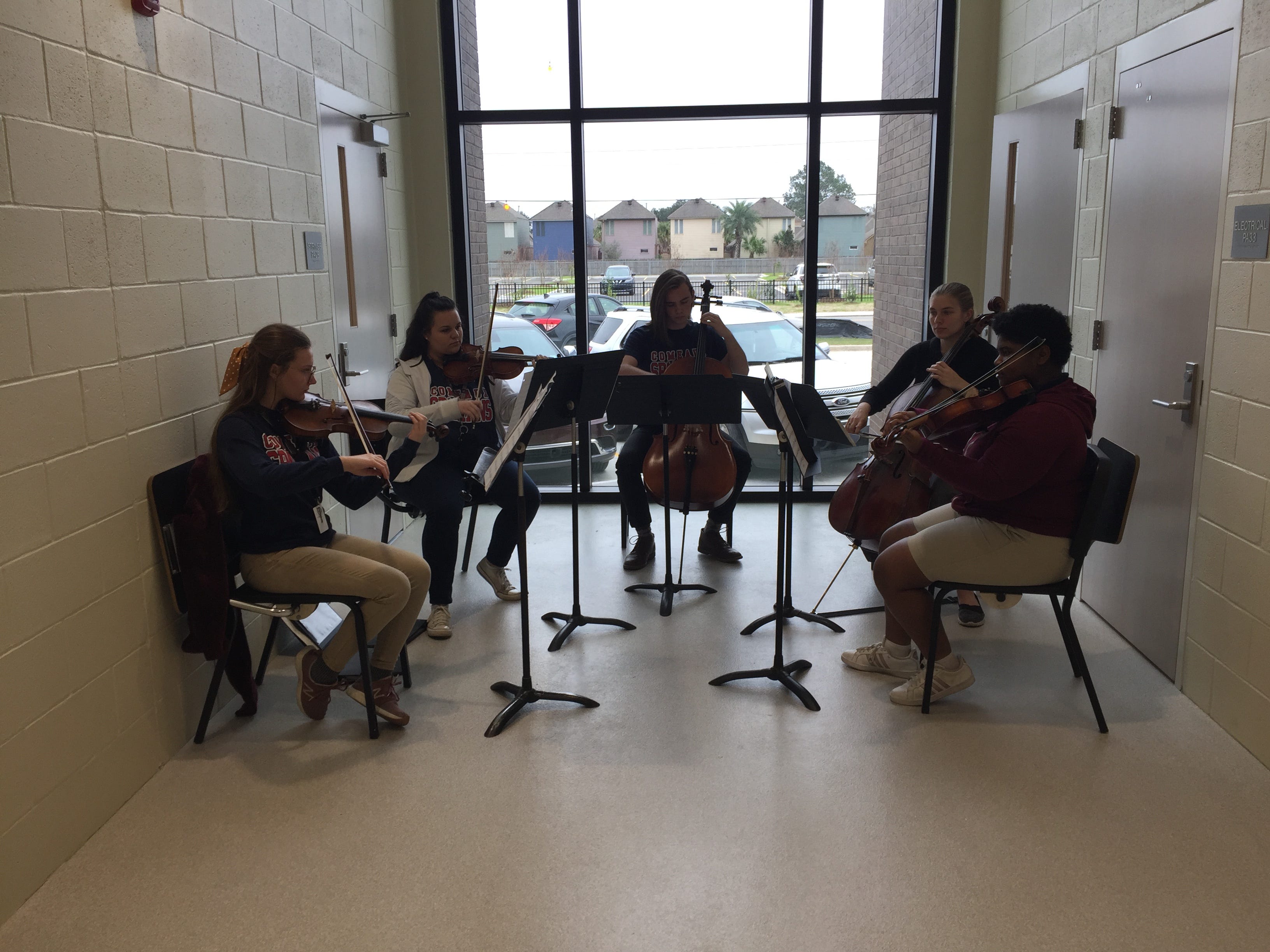 Comeaux High celebrates opening of new performing arts building