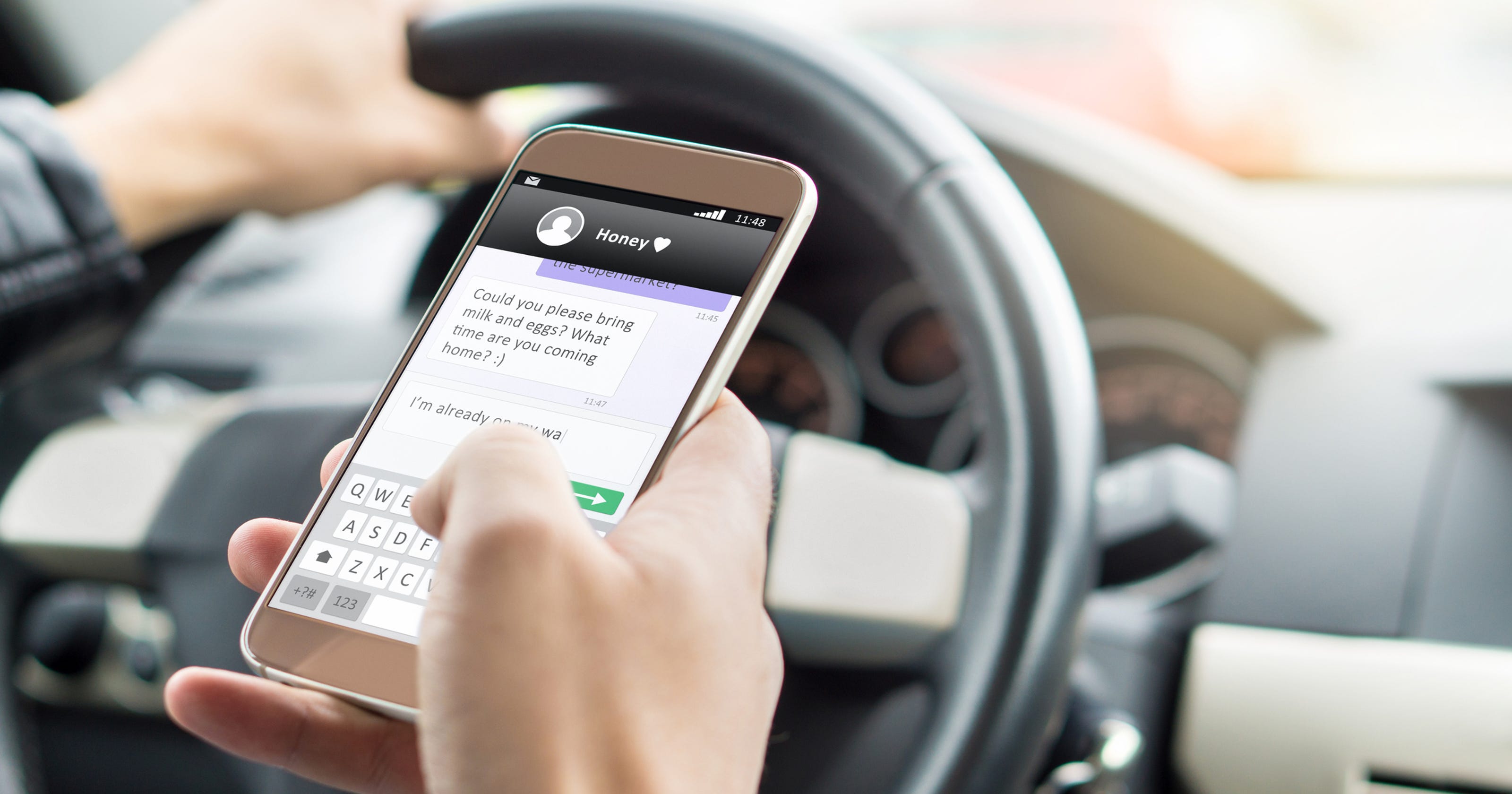 Florida texting while driving ban signed into law by Gov. DeSantis