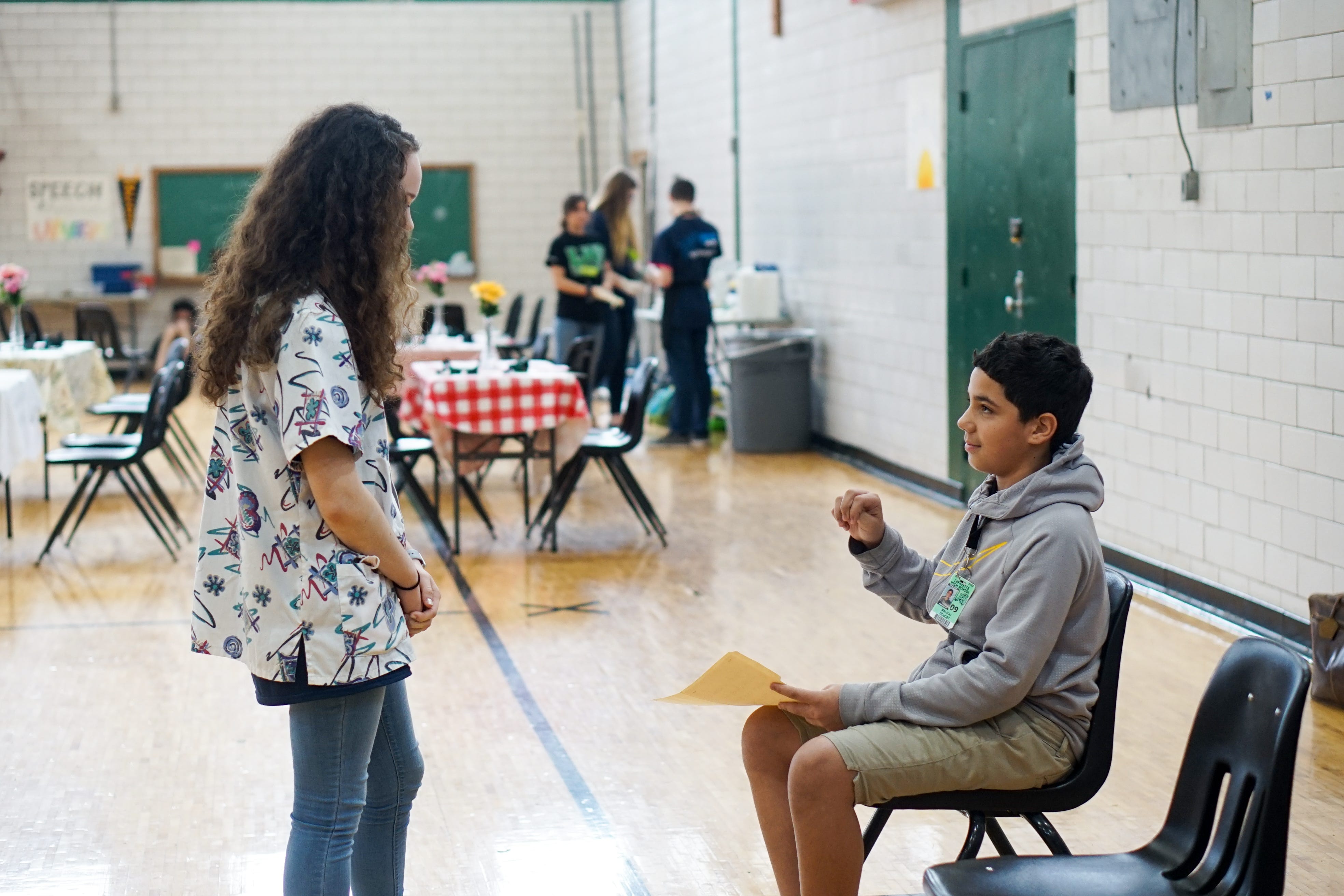 Deaf Deaf World gives insight in life without hearing