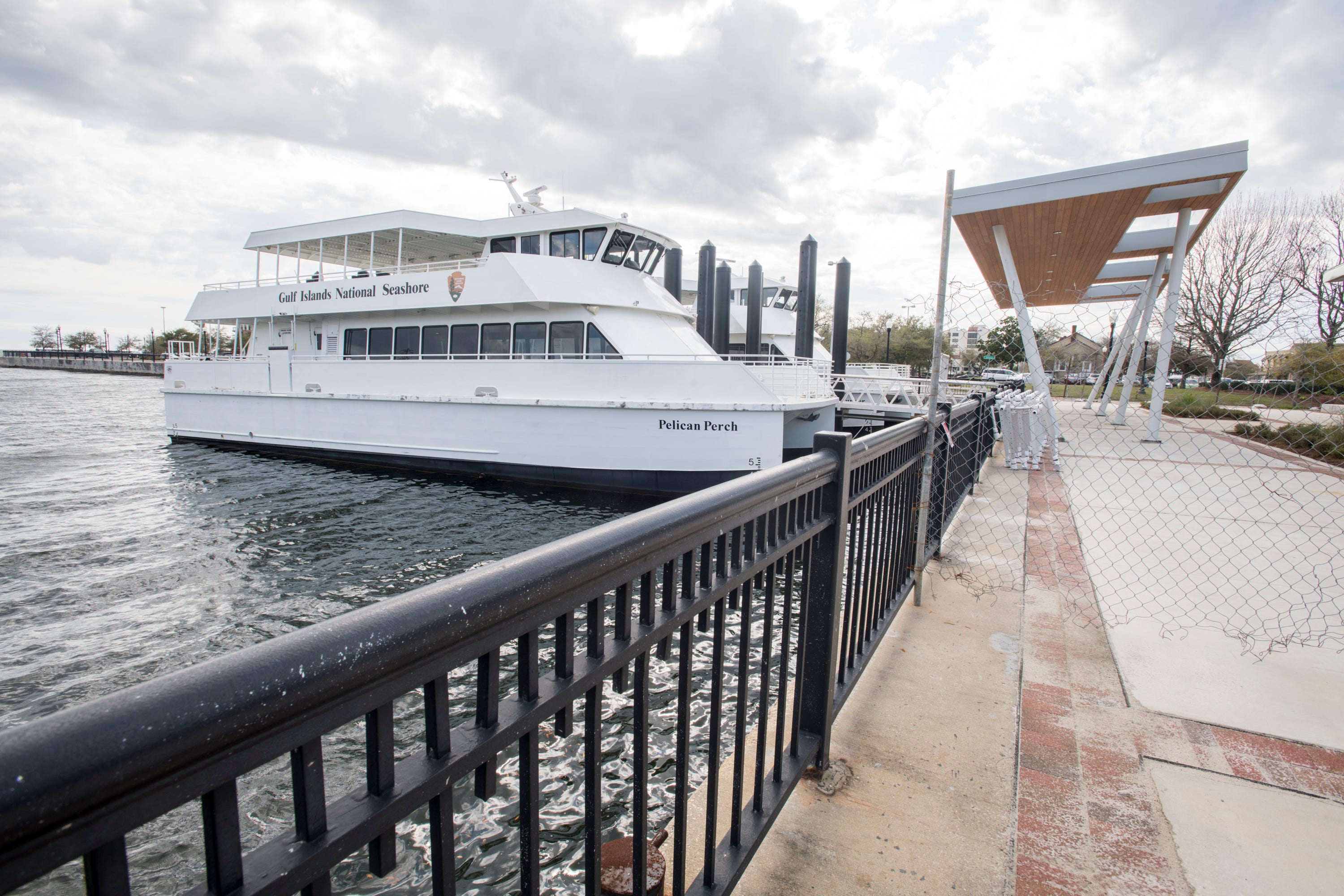 New Pensacola Bay ferry operator, HMS Ferries, selected for 2019 season