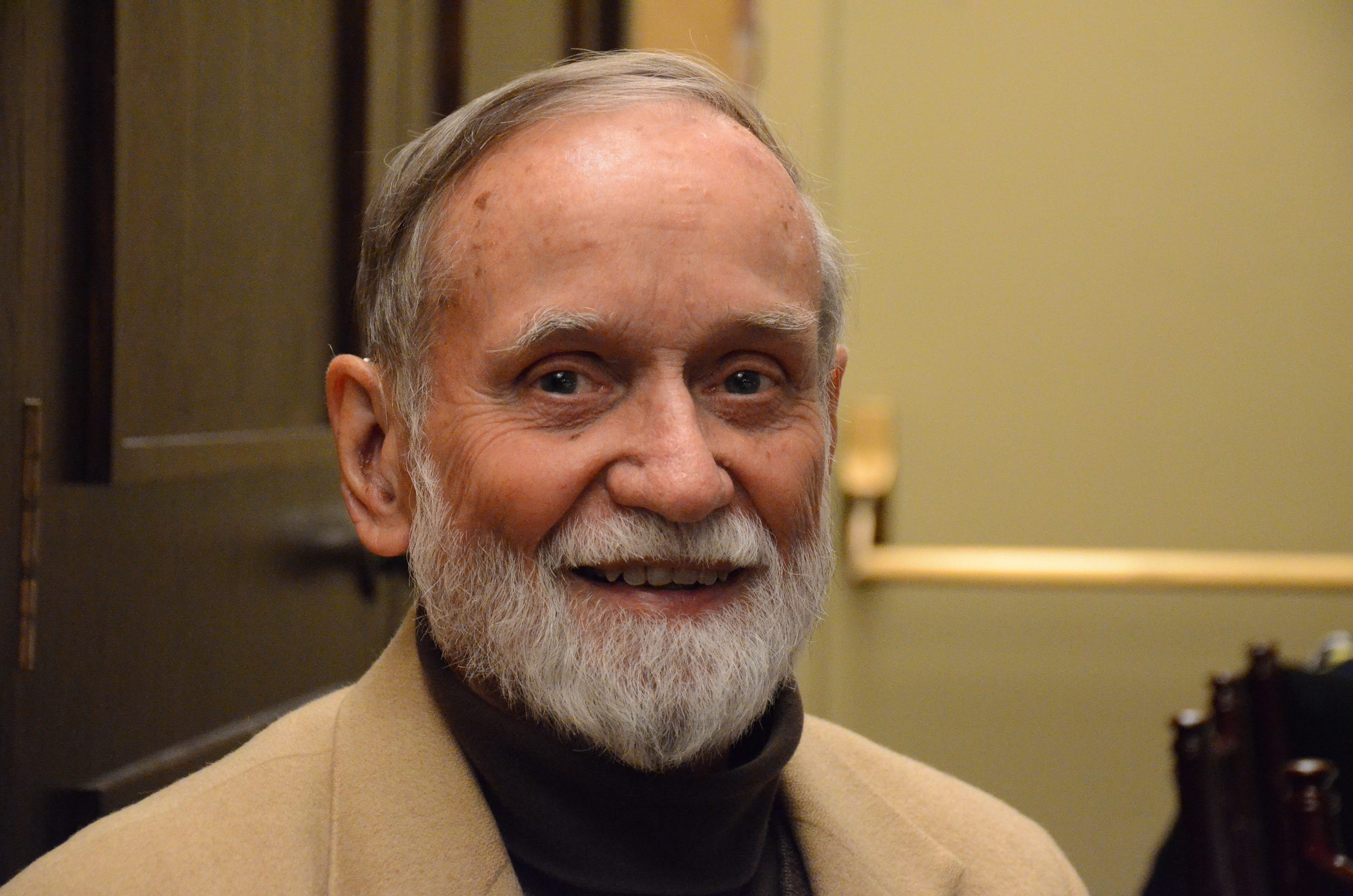 2 attorneys from Marshall given community service awards