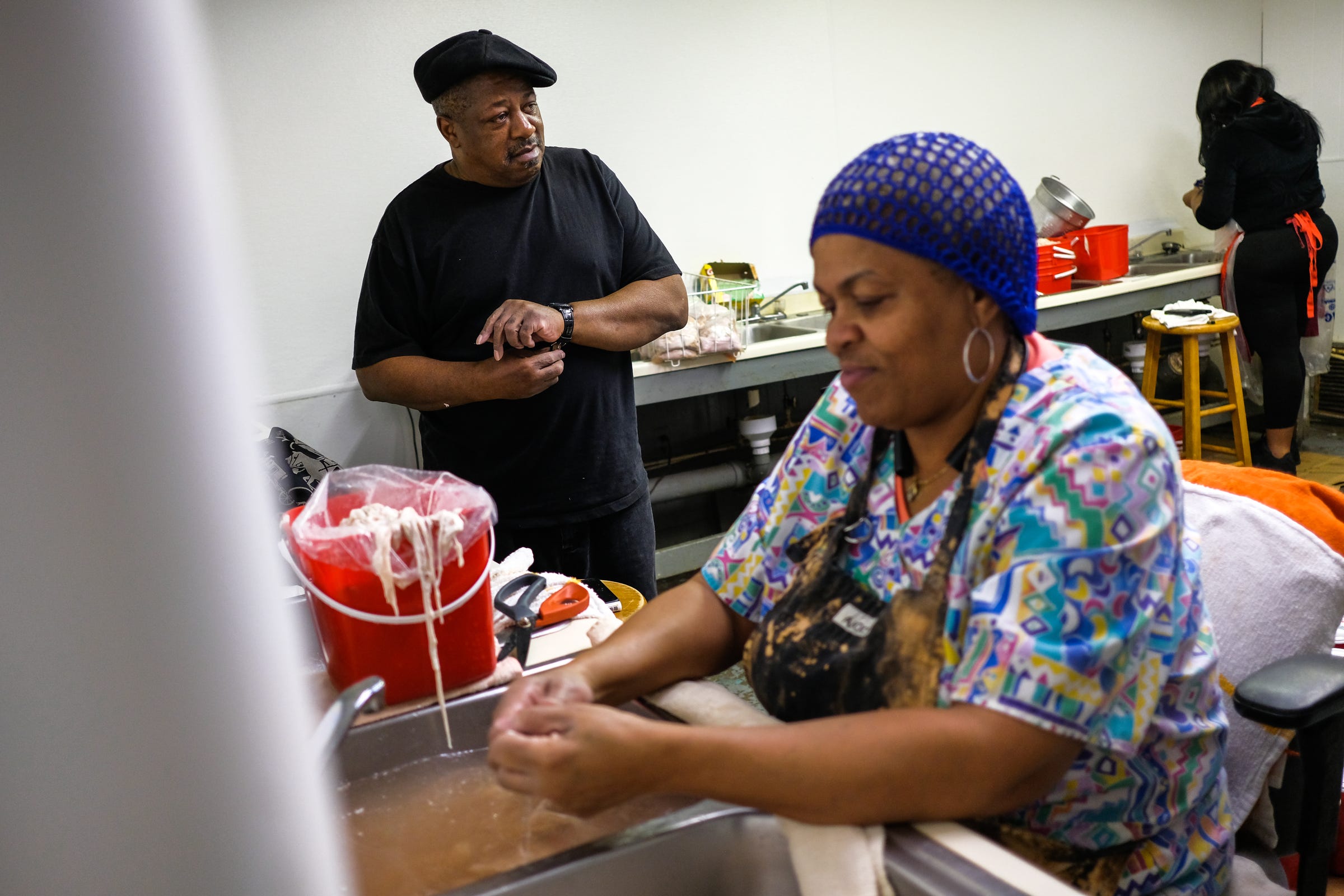 How are chitlins made? Detroit couple cashes in on ugly process