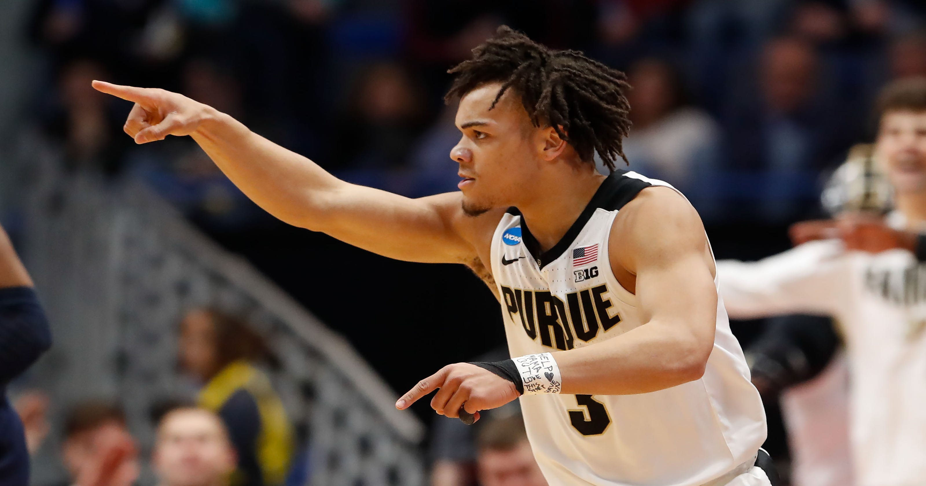 Carsen Edwards ends slump and Villanova, shooting Purdue into Sweet 16