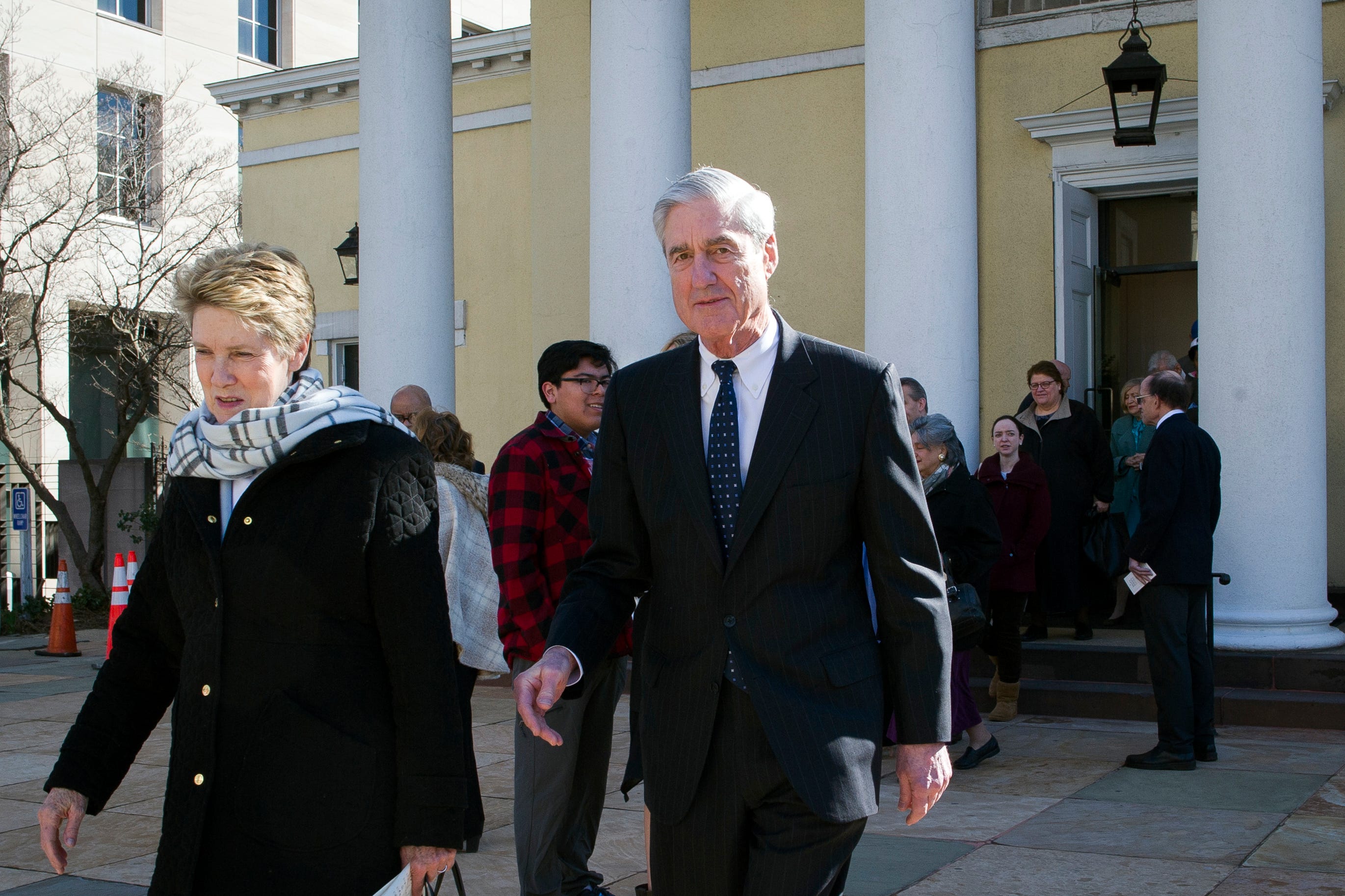 Mueller Report Trump Tried To Impede Russia Probe Was It Obstruction