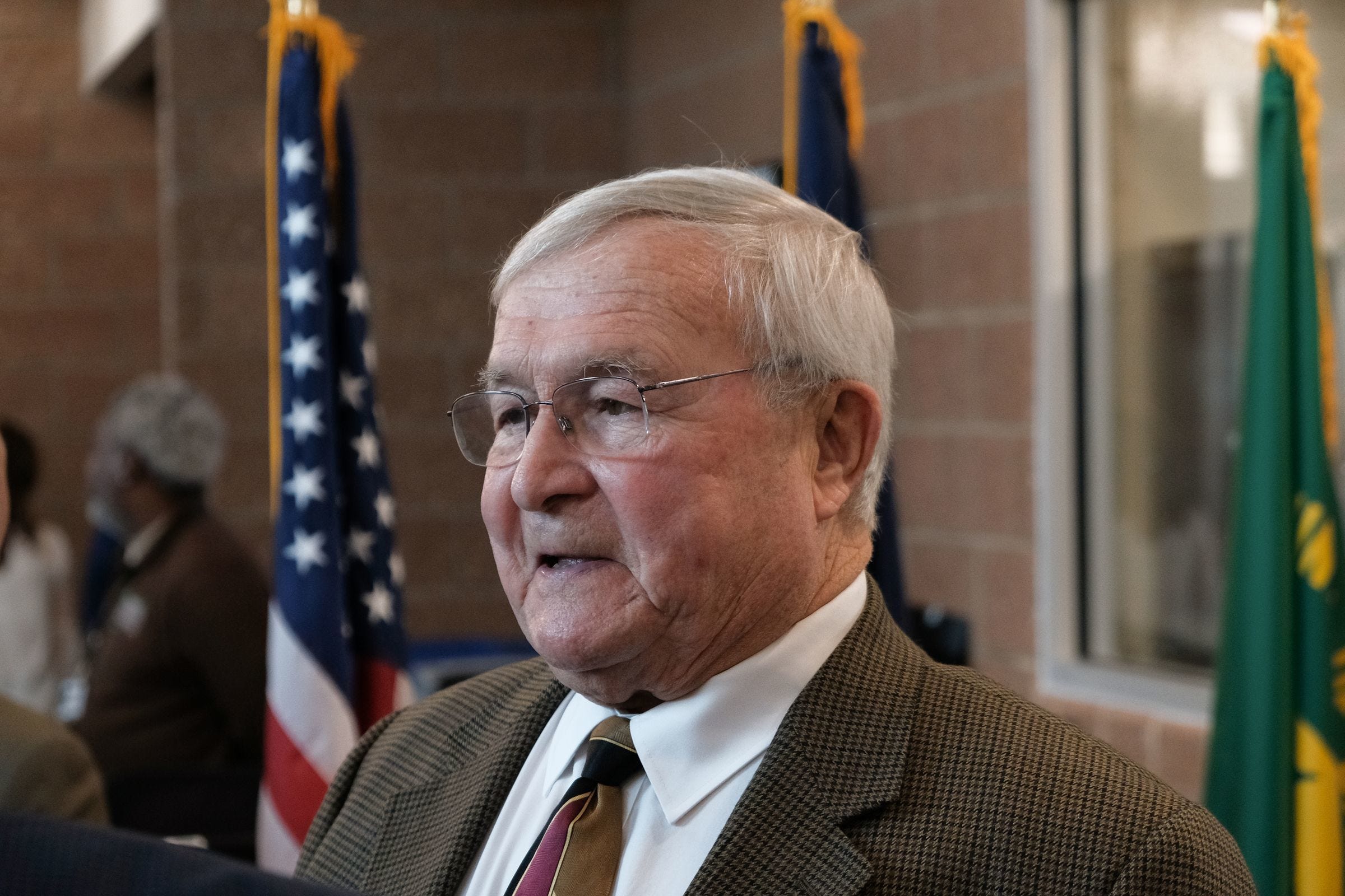 L. Brooks Patterson dies after leading Oakland County for a generation