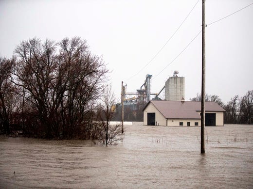 Farm losses push Iowa's flooding damage to $2 billion, ag group says