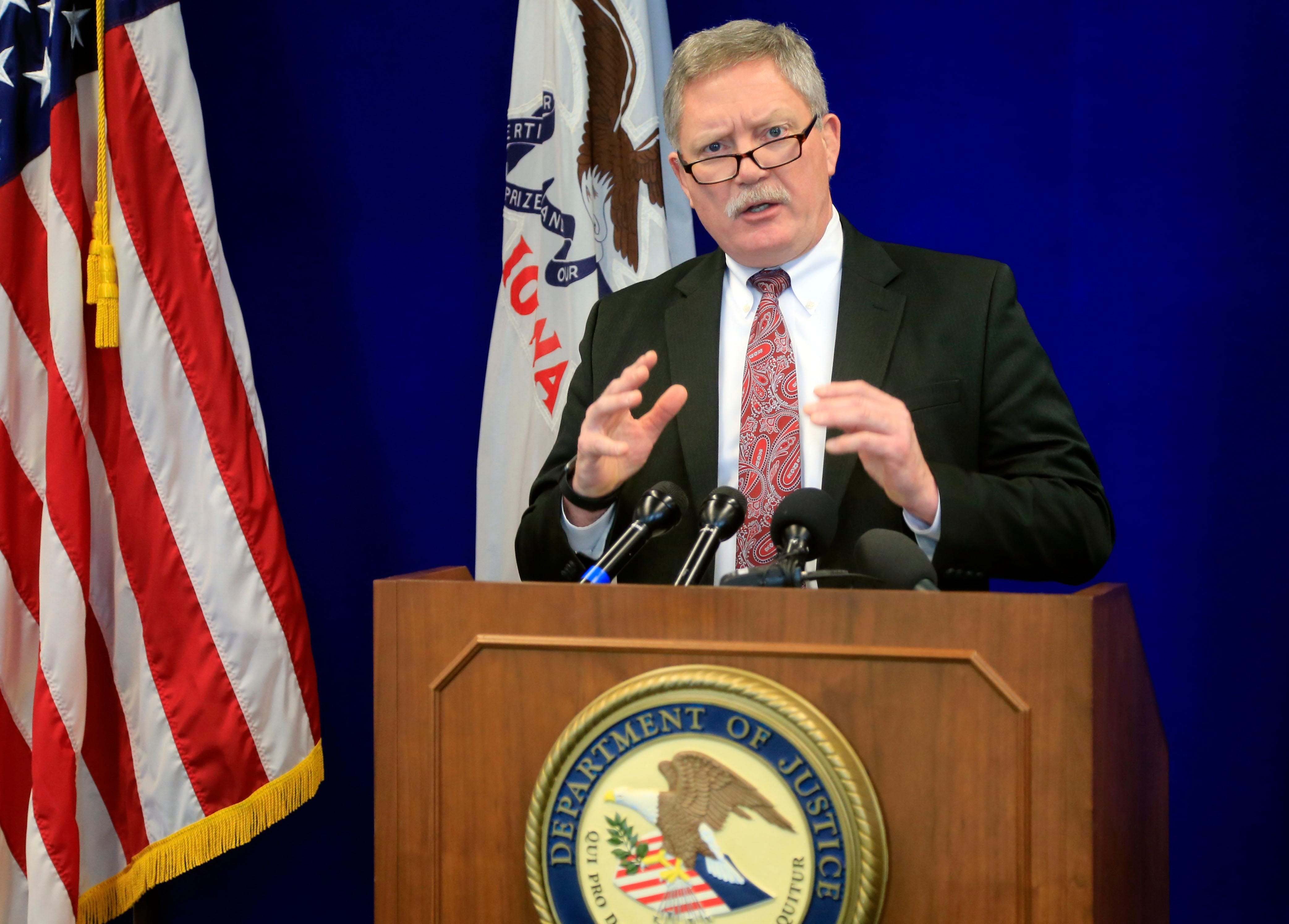 15 suspected Des Moines gang members charged in federal drug sweep