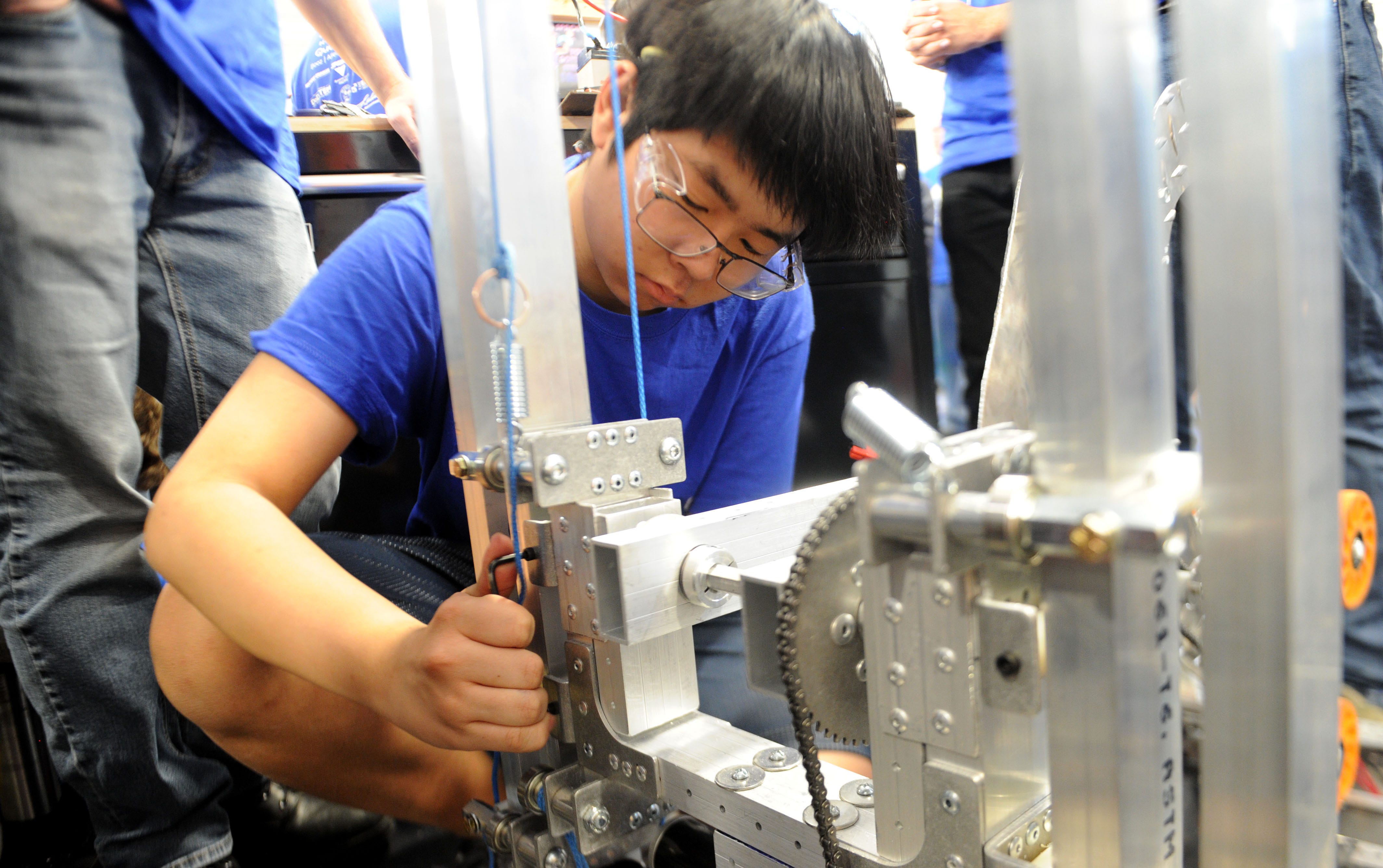 Students, robots to battle it out at annual competition | EGO ROBOTICS