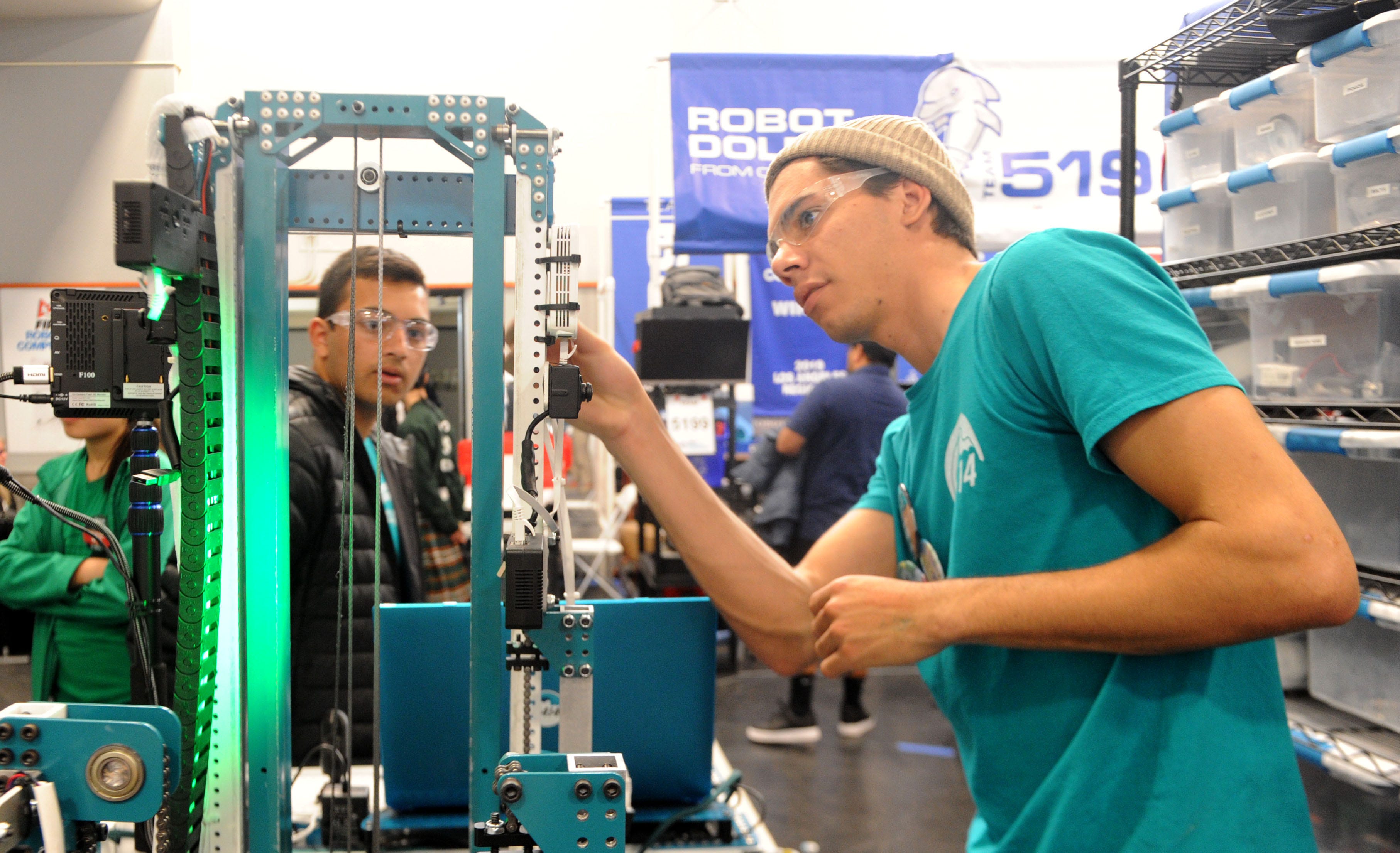 Grants to expand youth tech competition teams in county