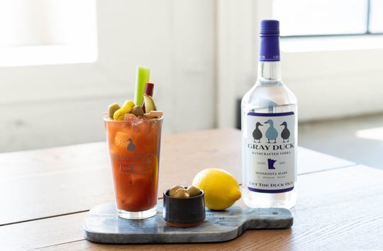 Chad Greenway teams up with Lola's Fine Hot Sauce for summer drinks