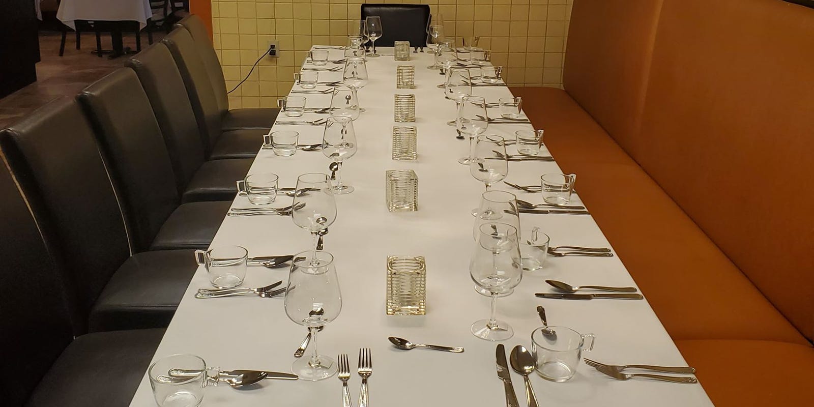 Table No. 2 Restaurant to open on the Avenue of Fashion Easter Sunday